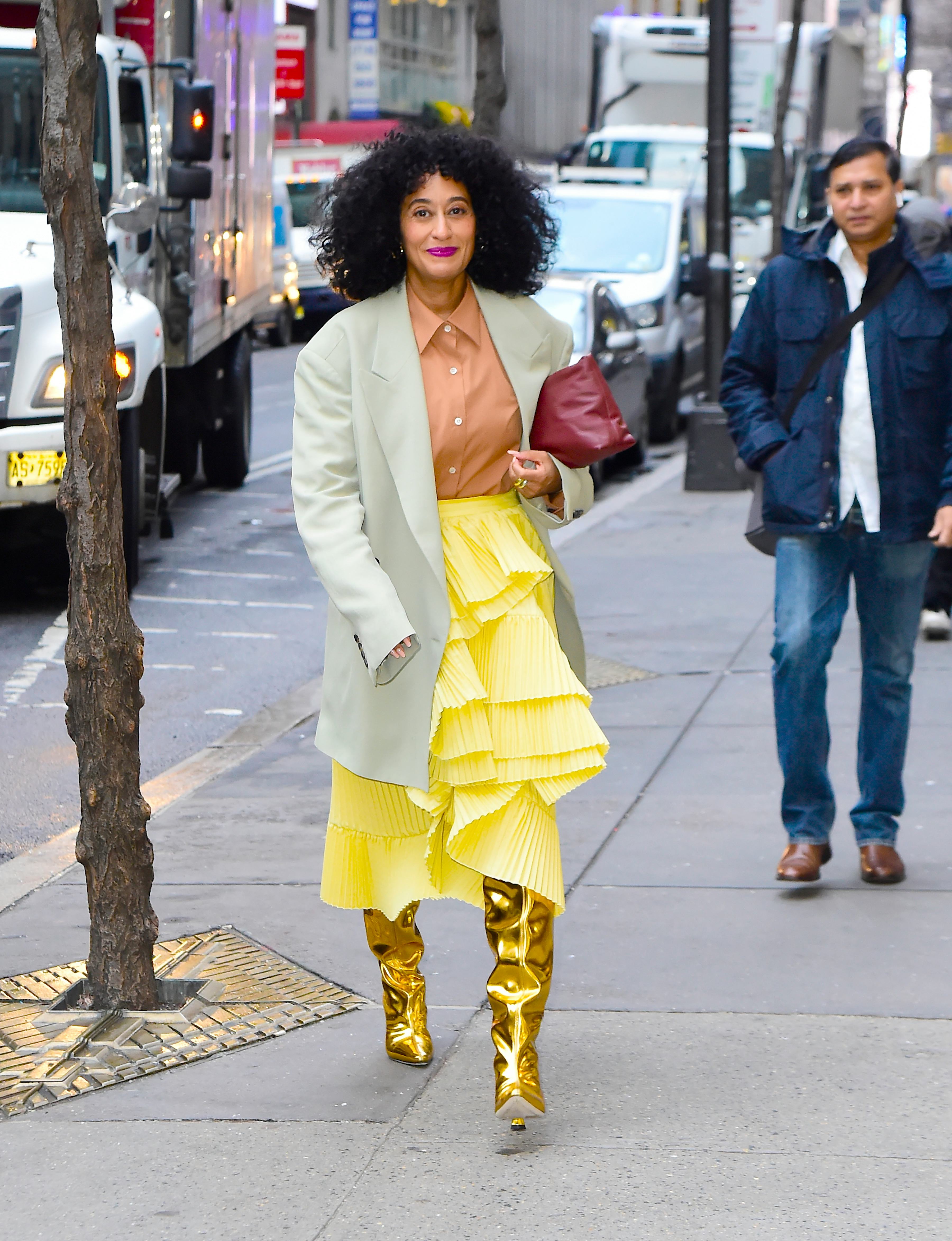 Tracee Ellis Ross Plays With Color and Texture While Promoting Her Hair ...