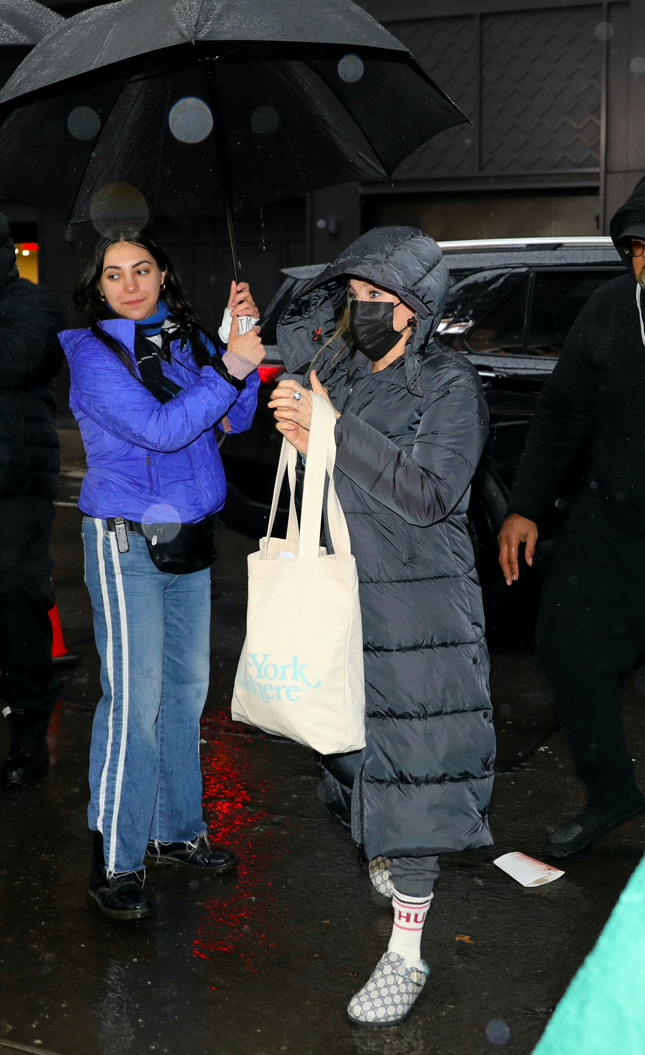Sarah Jessica Parker's Gray Clogs Were The Star Of Her Rainy Day Look