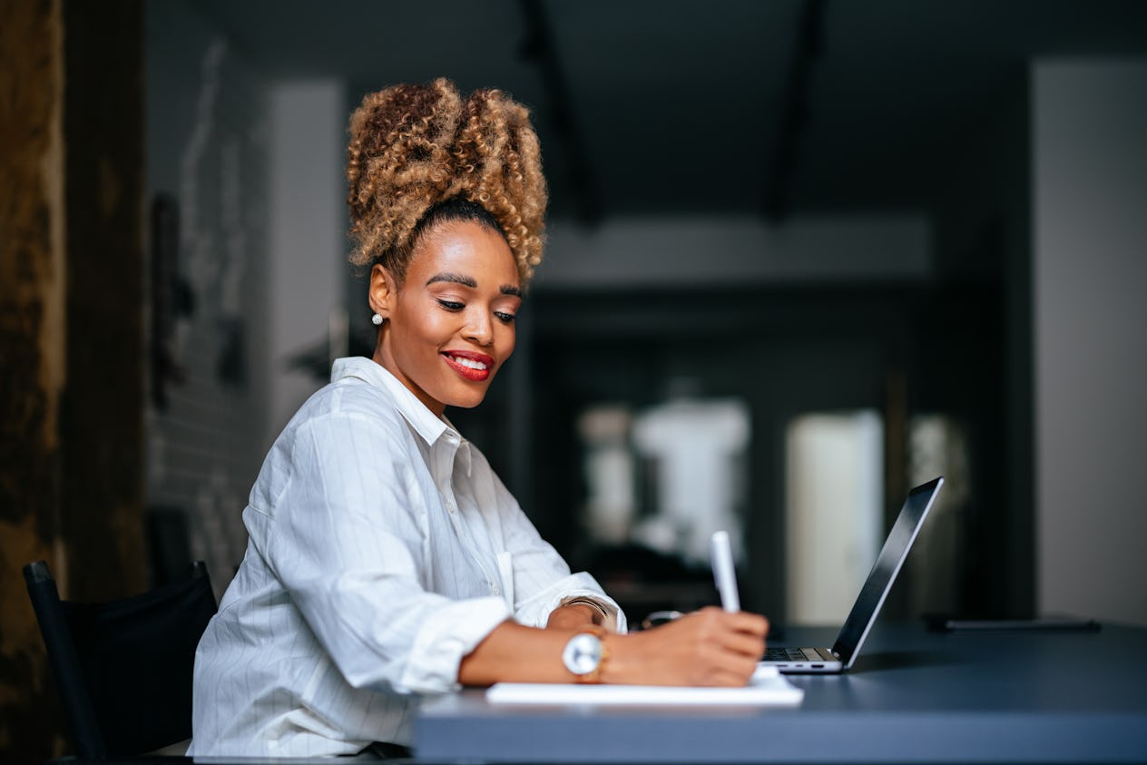 23 Cute Things To Write In A Valentine's Day Card For Someone You Love