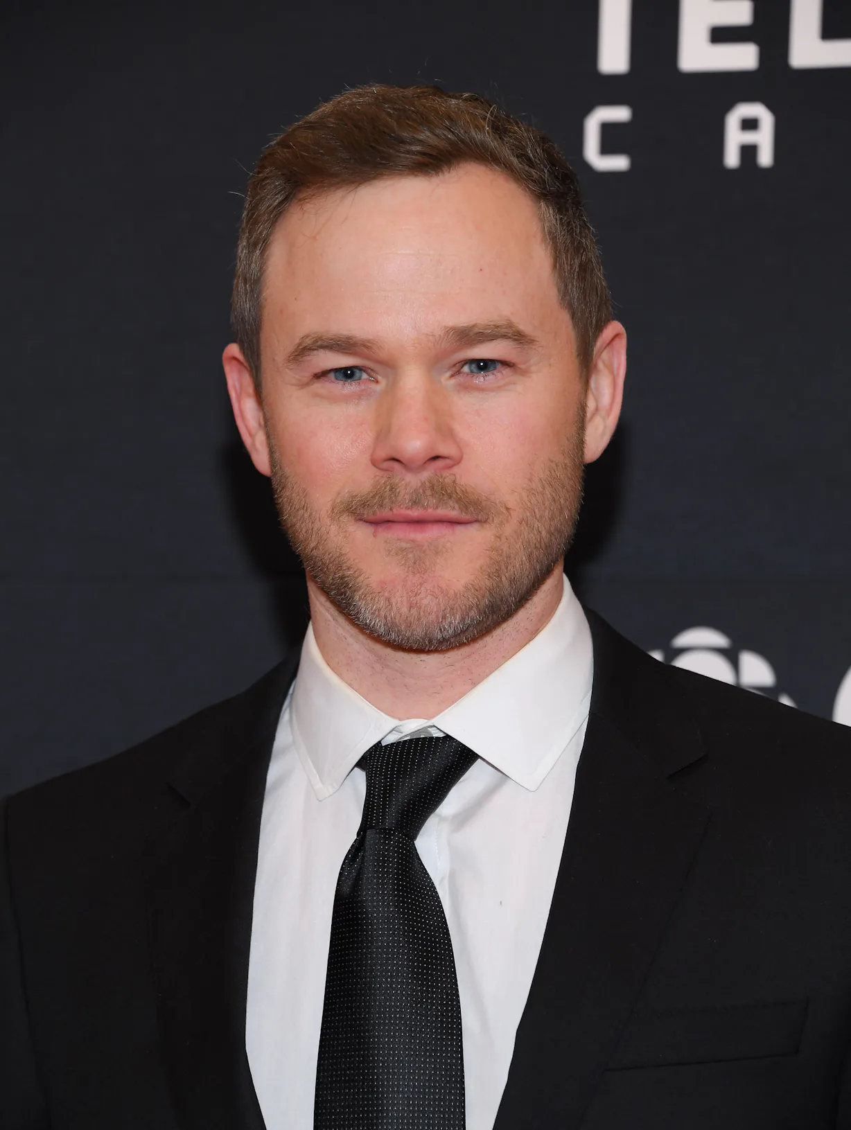 Who Plays Gil In 'Ginny & Georgia'? Aaron Ashmore Starred In Another ...