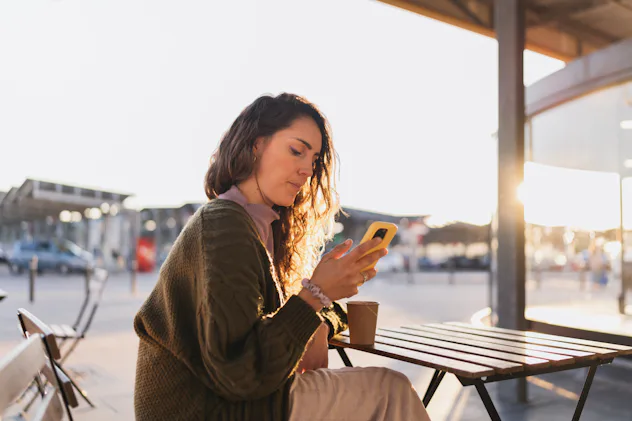 28 Hinge Prompt Answers To Try If You Want A Serious Relationship