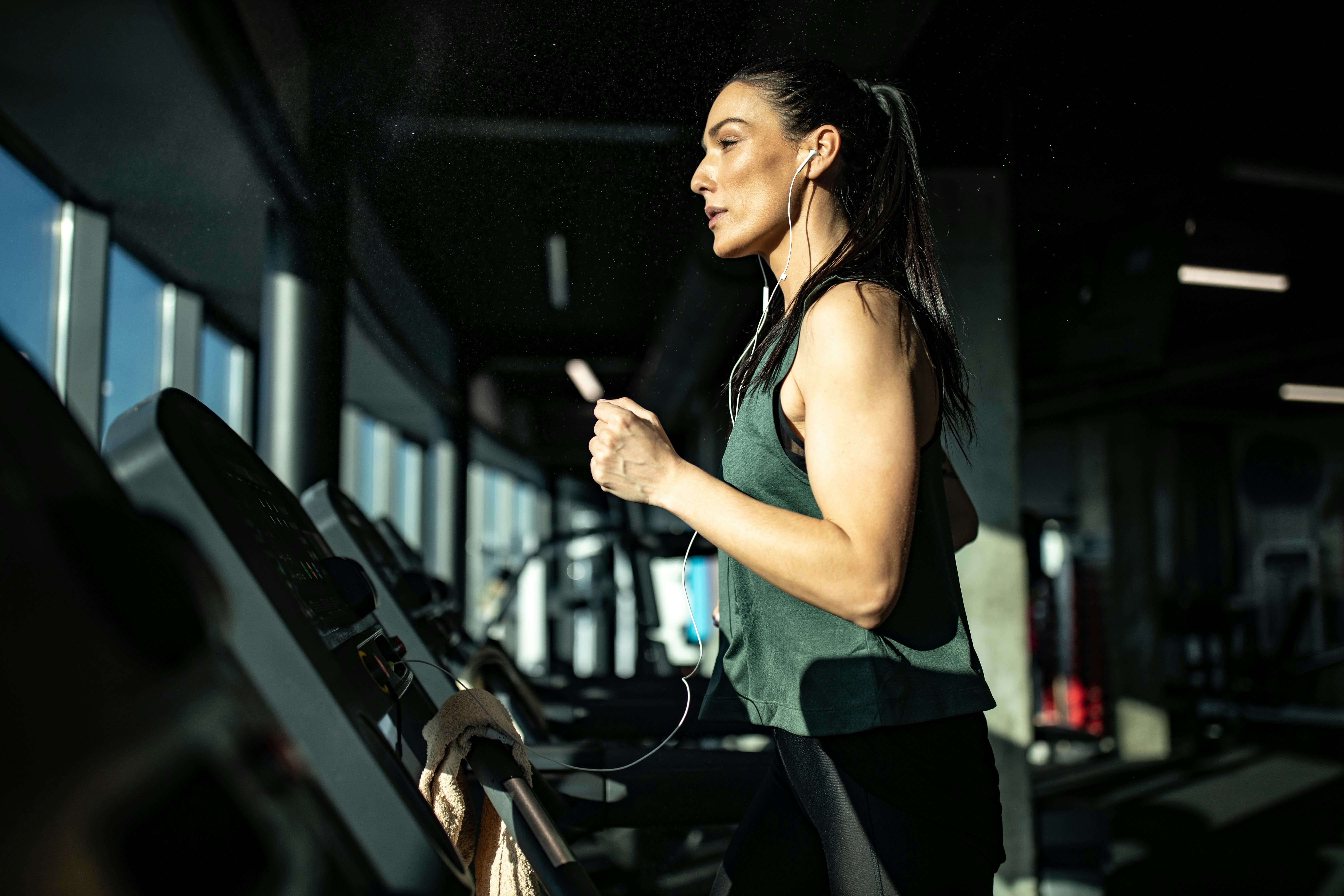 Each Zodiac Sign's Gym Personality, According To An Astrologer