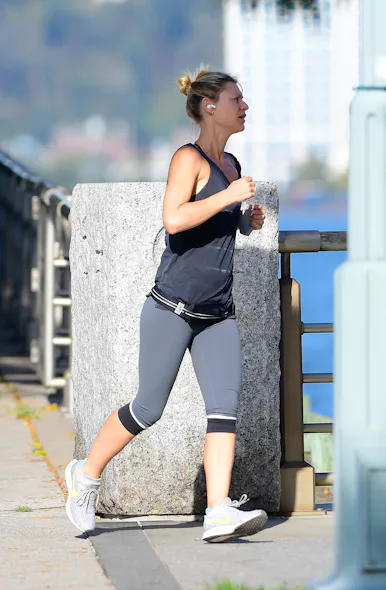 11 Female Celebrities Who Love Running