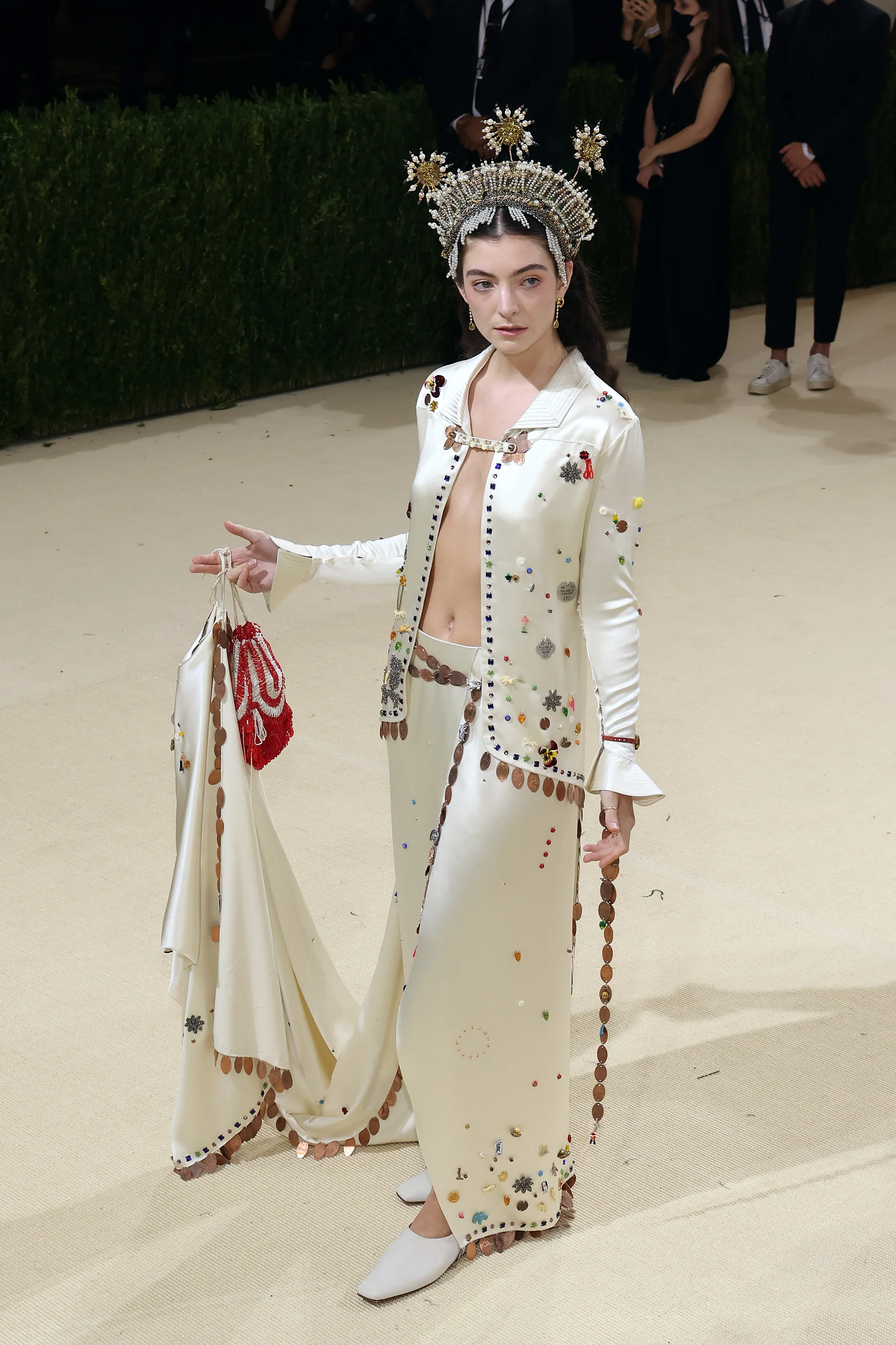 Lorde’s Best Fashion Moments, From 'Pure Heroine' to 'Solar Power'