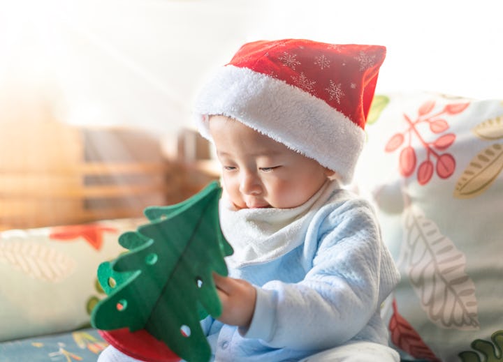8 Easy 'Baby's First Christmas' Craft Kits & DIYs