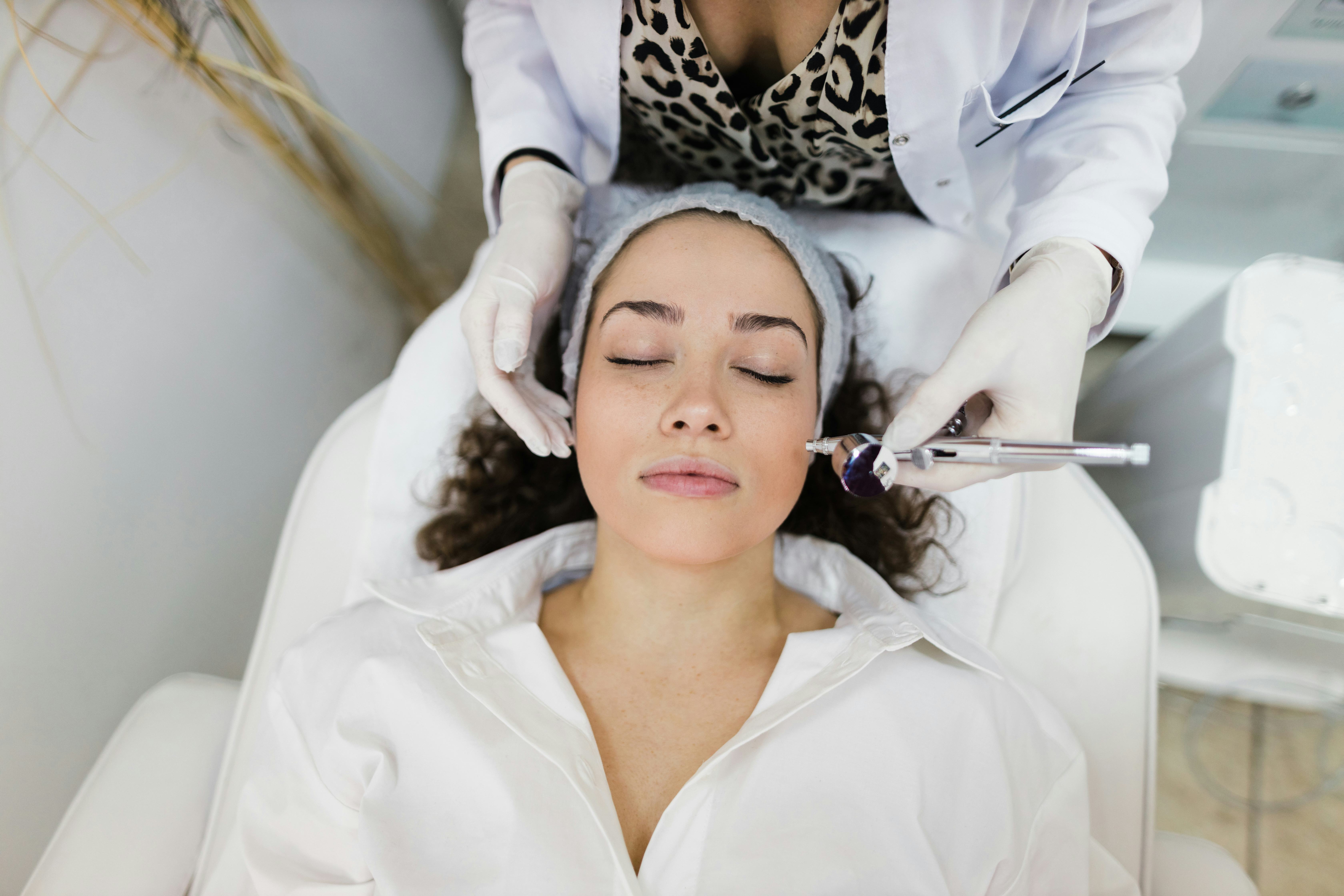 Fear Of Needles & Cosmetic Procedures: How To Deal & Get Your Desired ...