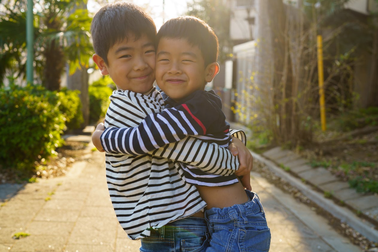 30 Brother Names That Go Together Perfectly