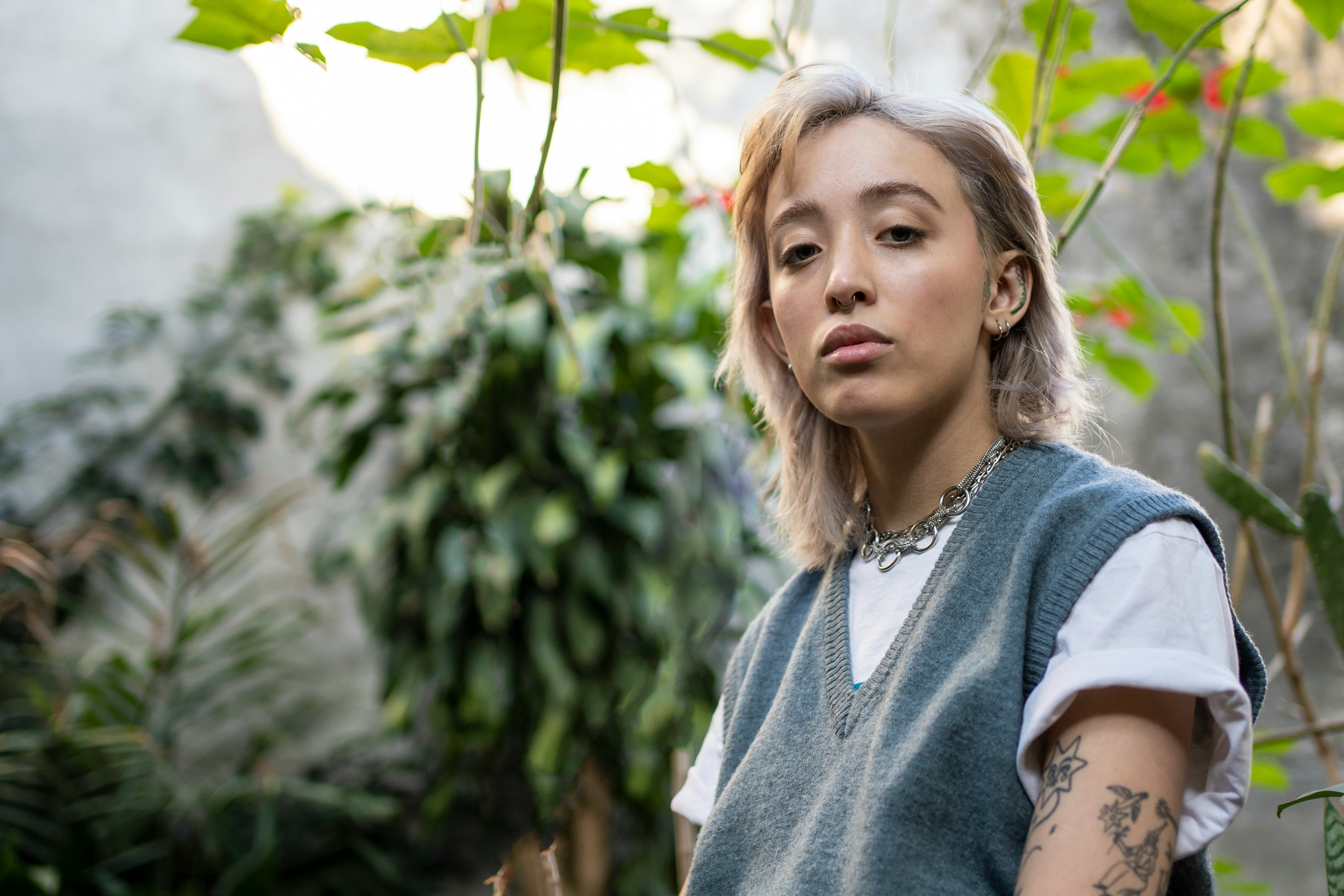 Aquarius Rising Sign: How It Affects Your Personality & Love Life