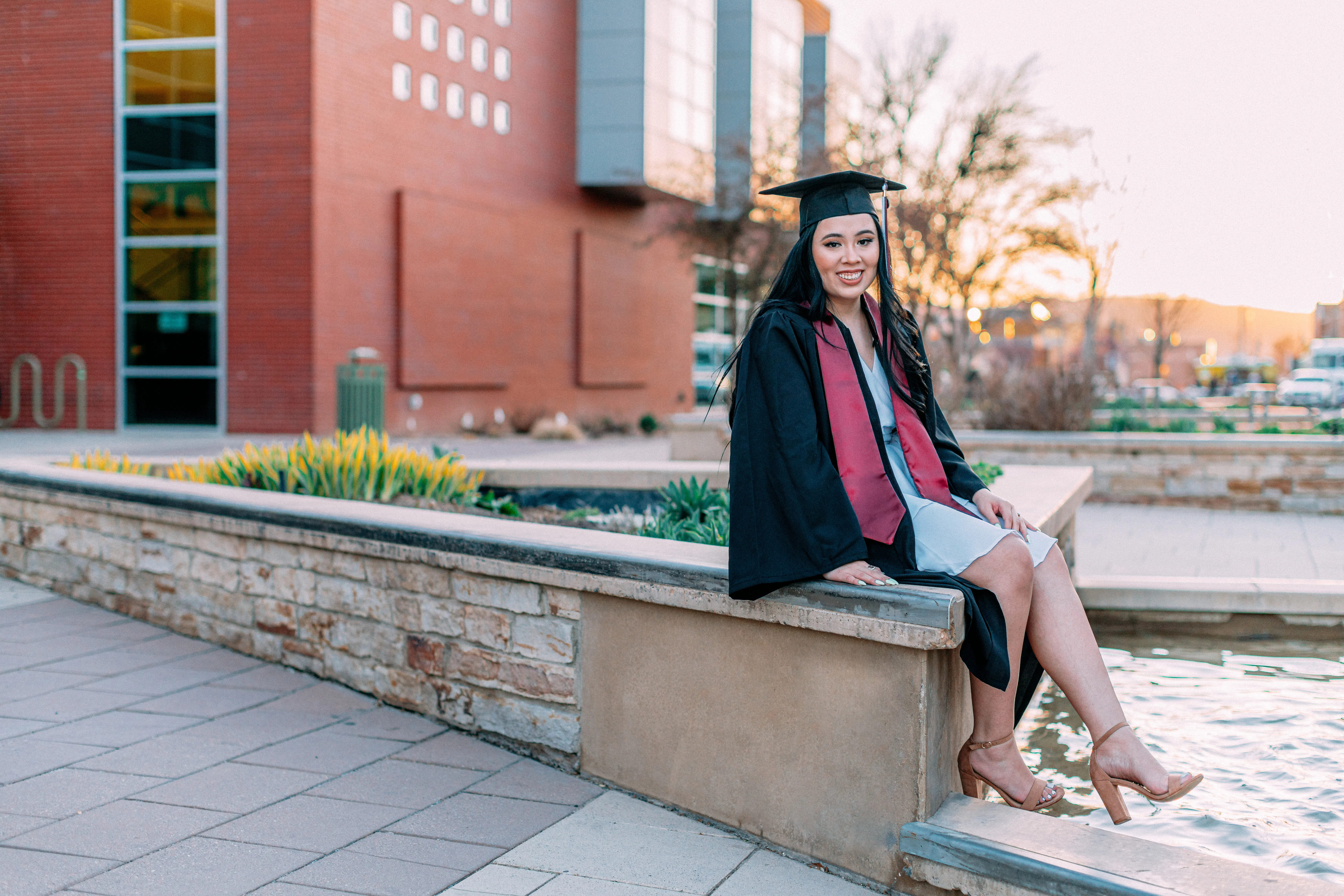 Can You Wear Flats To Graduation? Here's The Lowdown