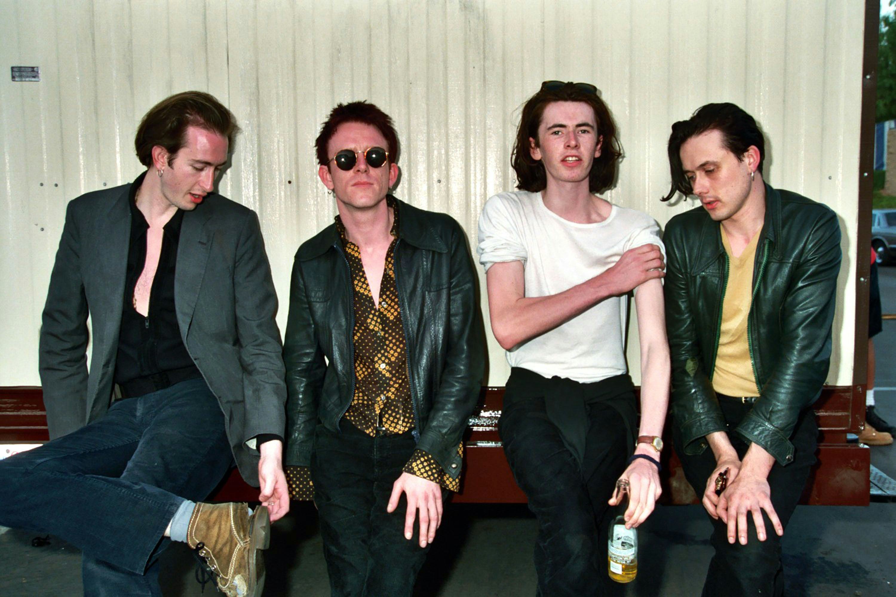 30 Years Ago, This Band’s Forgotten Debut Album Created A ’90s Phenomenon