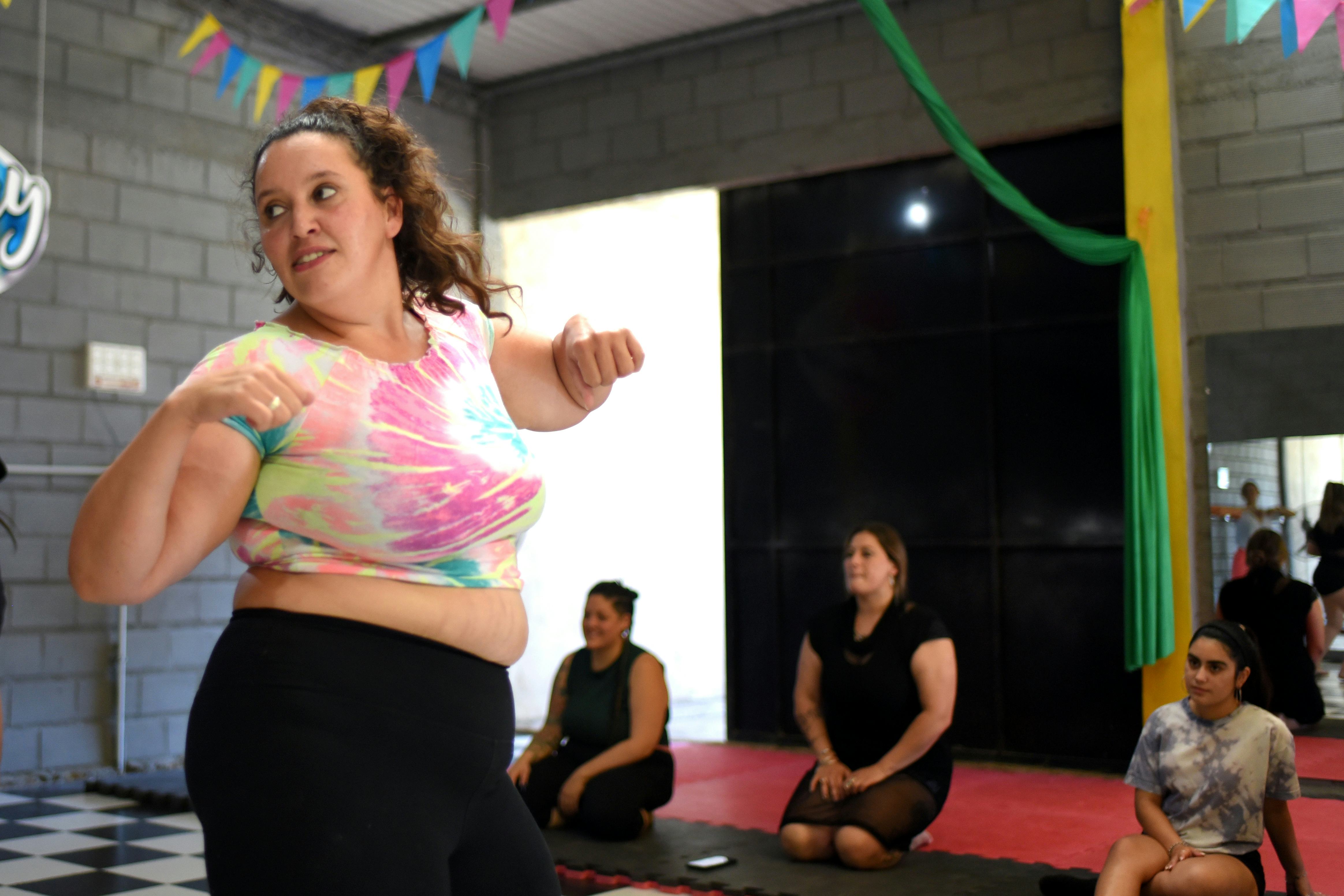 5 Zodiac Signs Who Thrive In Dance Cardio, According To An Astrologer