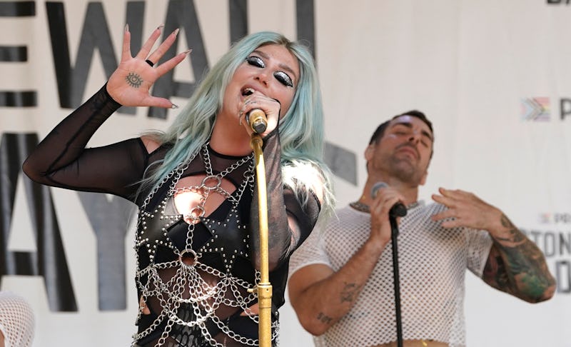 The Meaning Of Kesha's "Fine Line" Lyrics Amid Her Dr. Luke Legal Battle