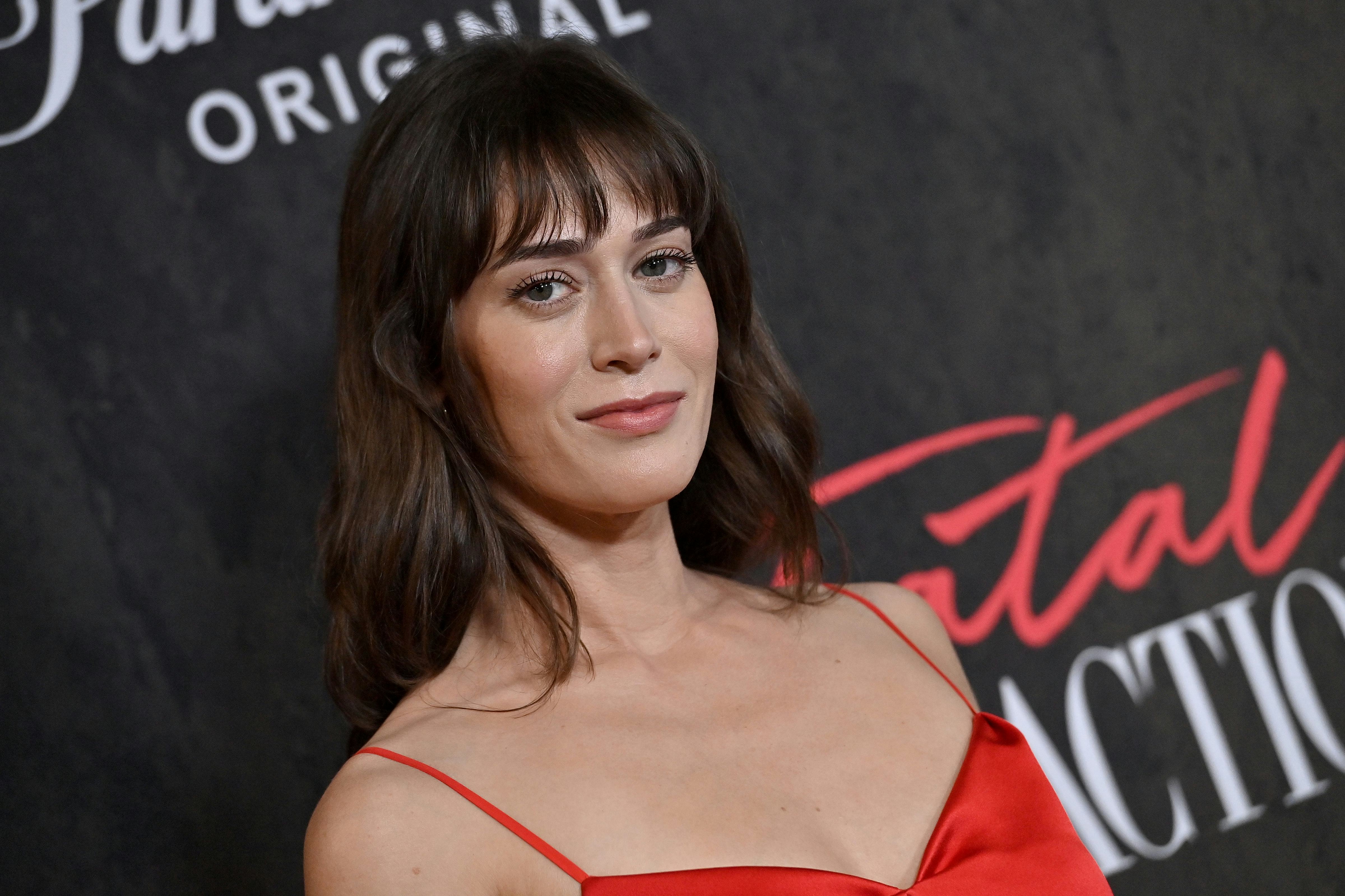 Who Is Lizzy Caplan's Husband? Tom Riley Is "Father Of The Century"