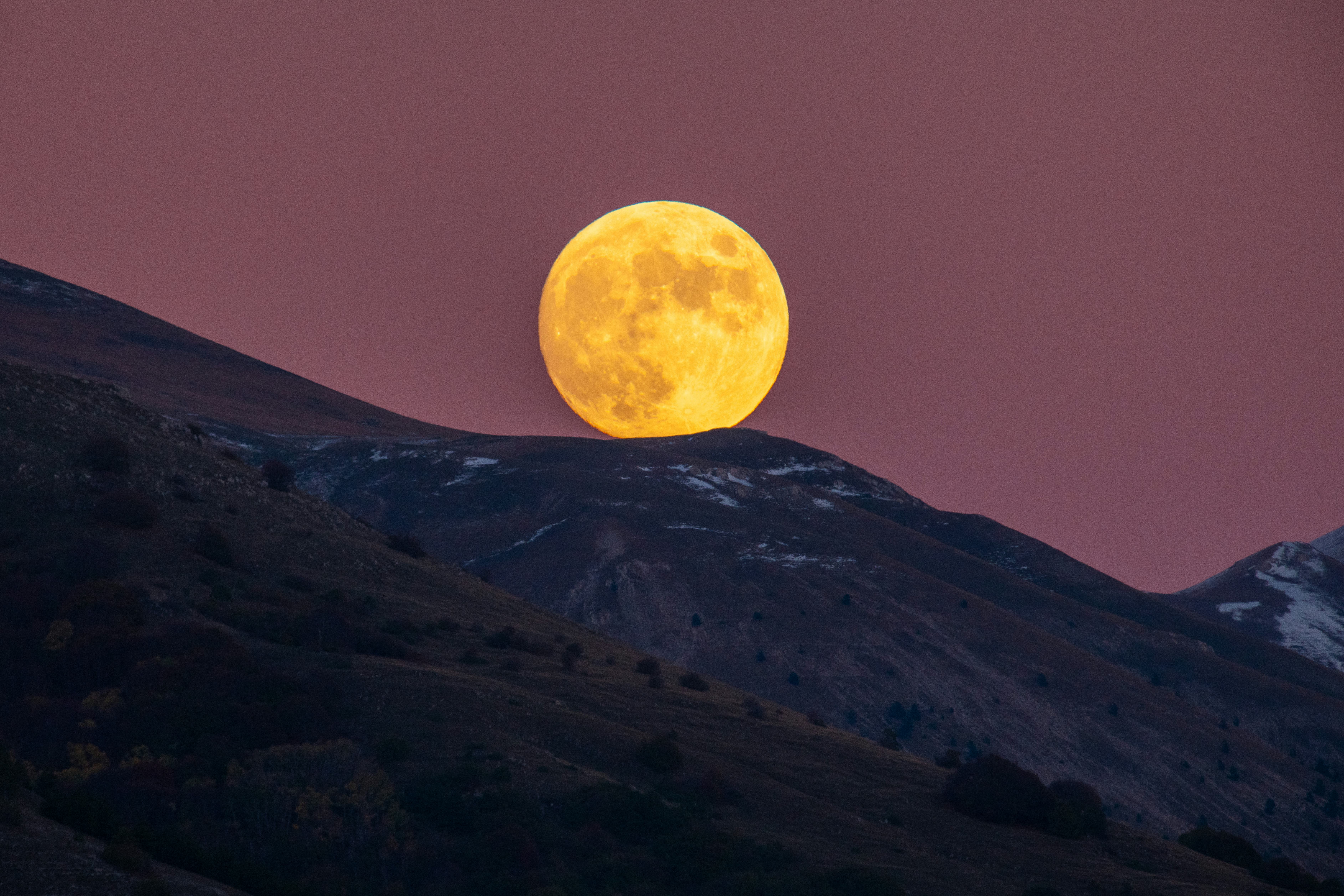 The June 2023 Full Strawberry Moon's Spiritual Meaning Is Expansive