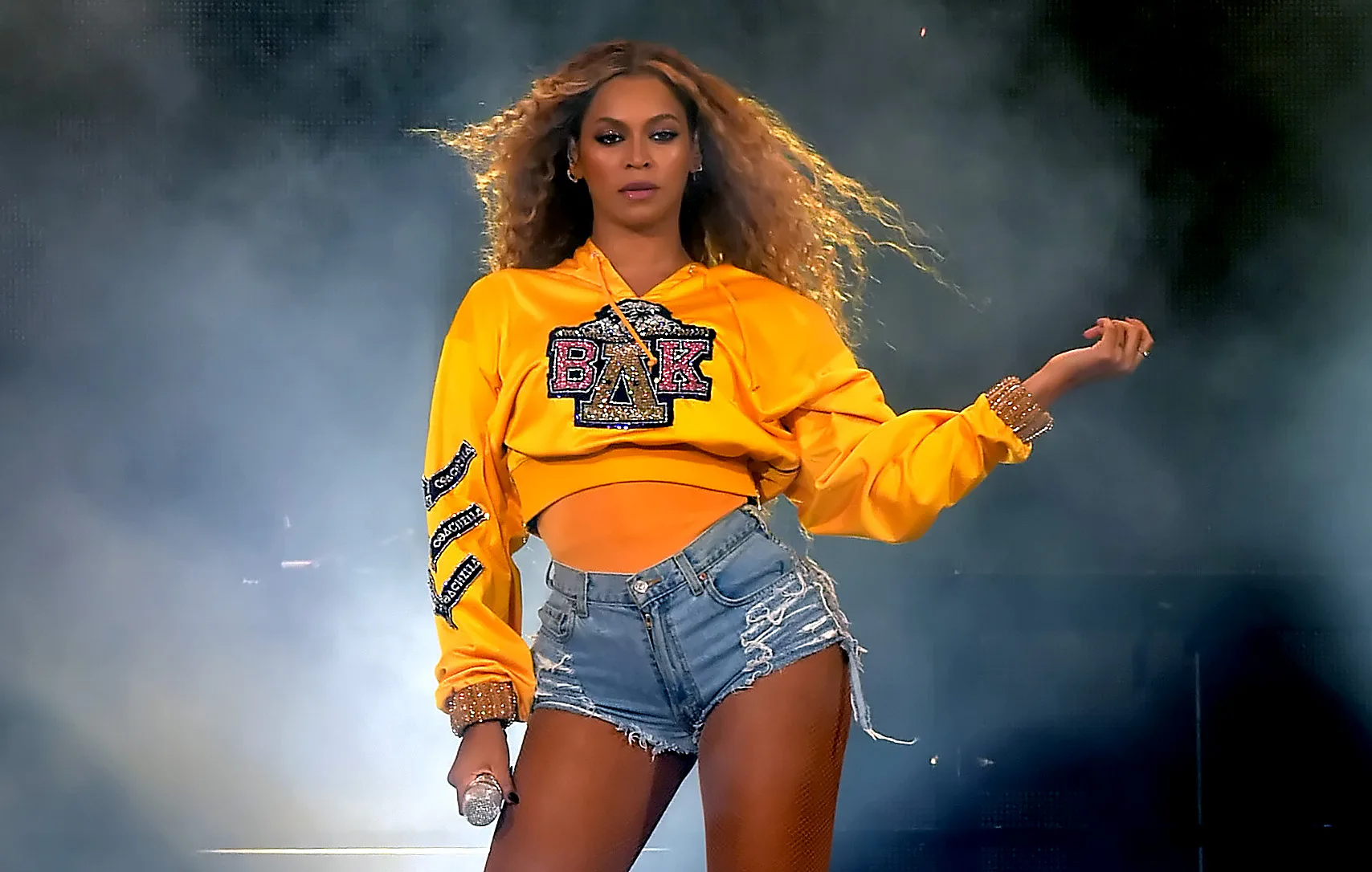 Beyoncé’s Hair Evolution, From Micro Braids To Long Blonde Waves