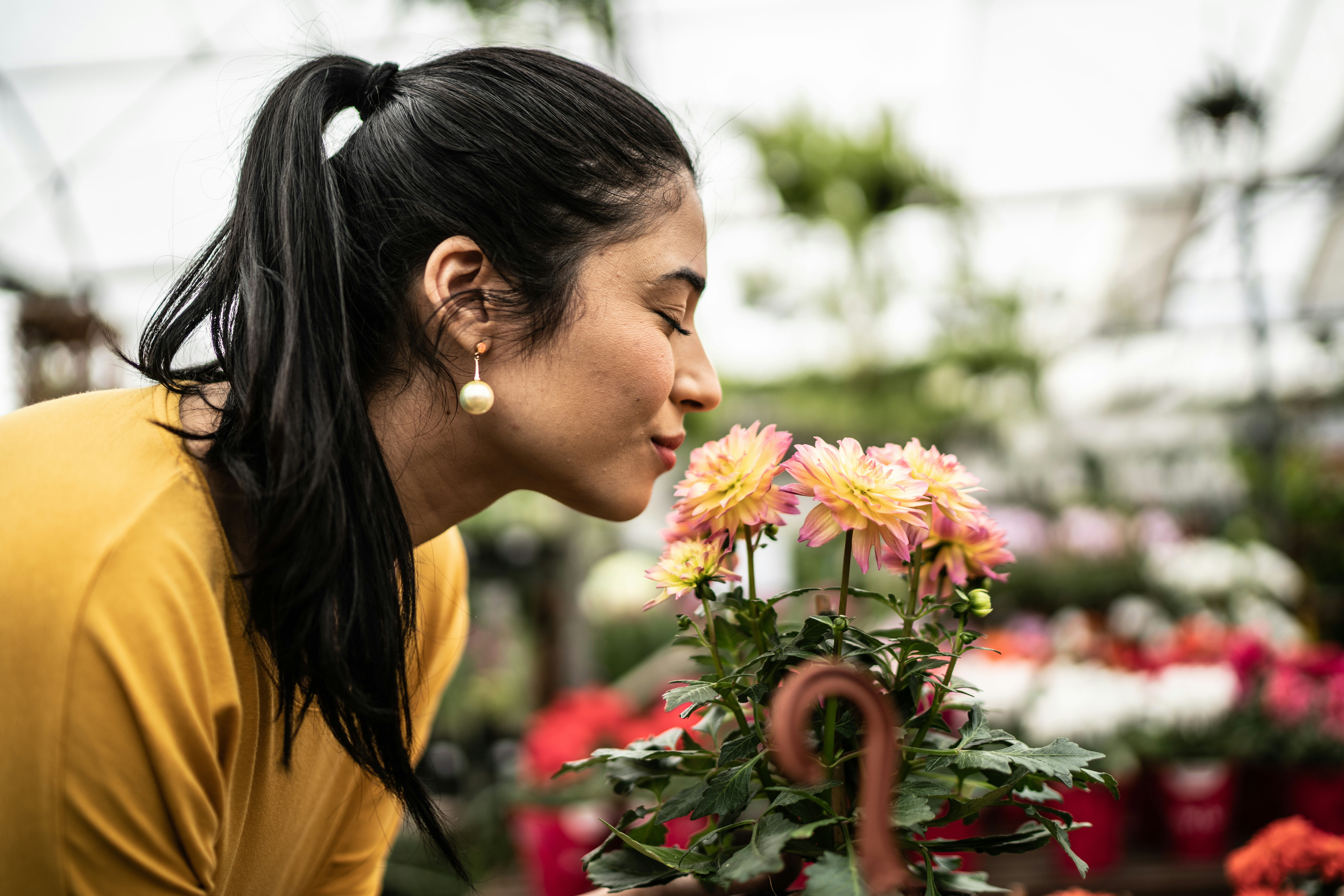 What Are Glimmers? Experts Explain The Mood-Boosting Practice