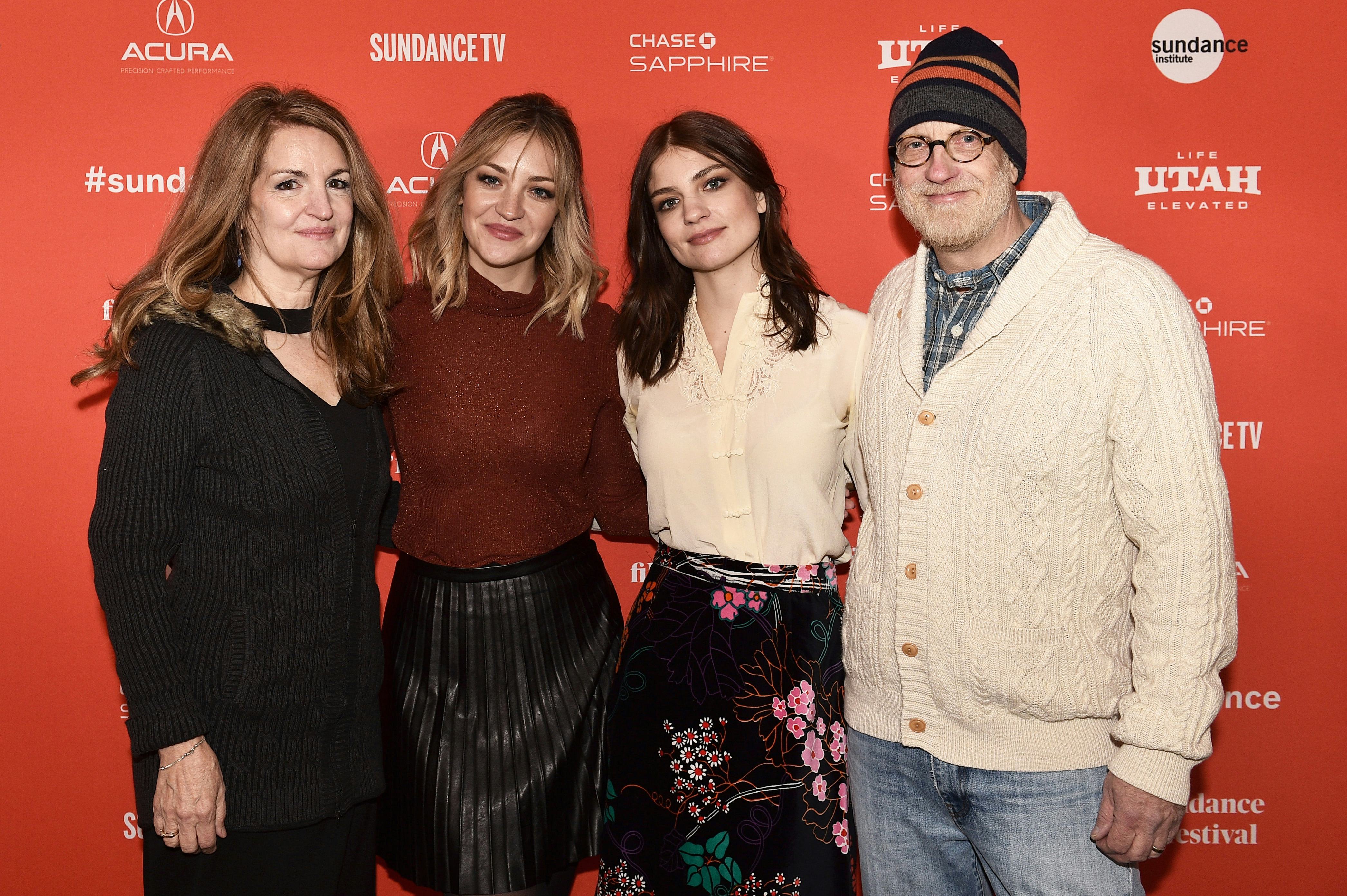 Abby Elliott On 'The Bear' Season 2 & Pregnancy With Her Second Child