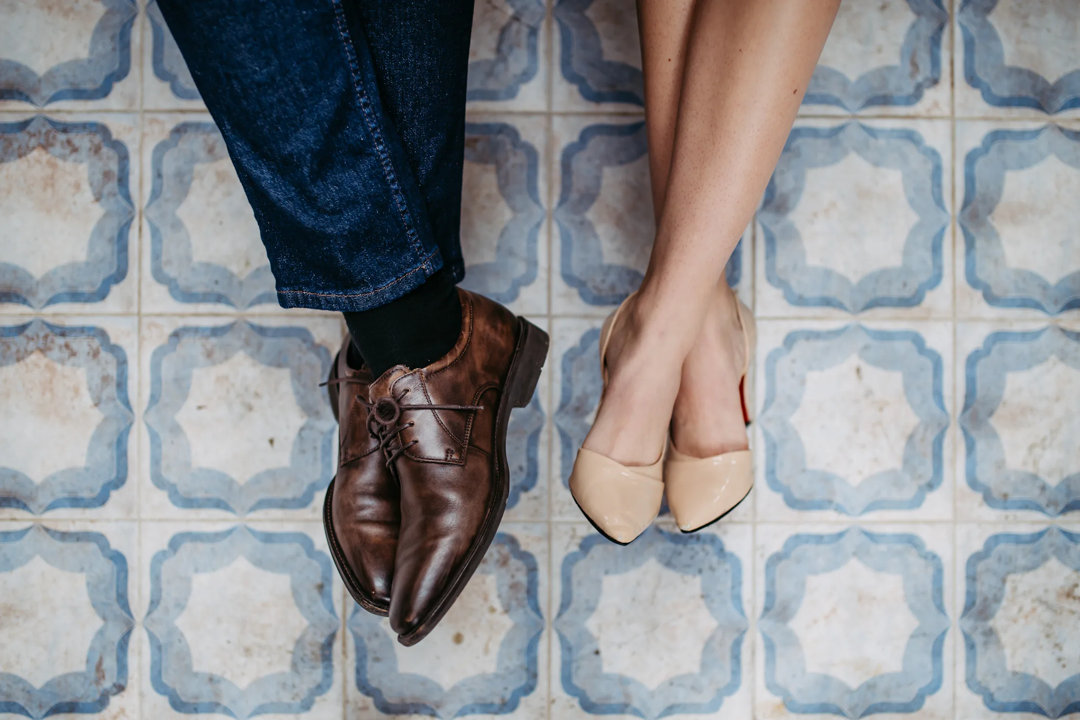Does Fake Leather Cause More Blisters? A Dermatologist Explains