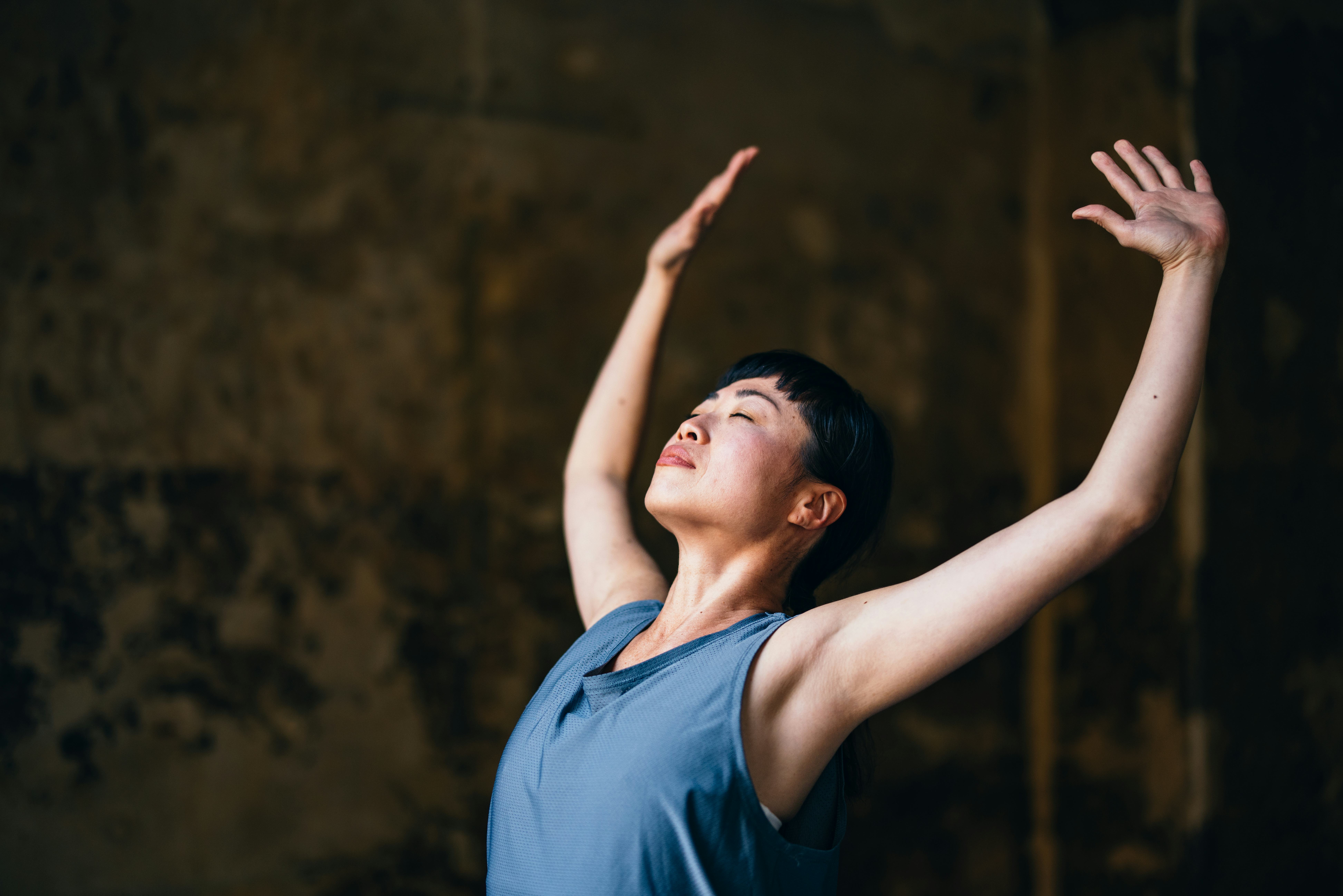 9 Energizing Yoga Poses That Feel Like A Jolt Of Caffeine