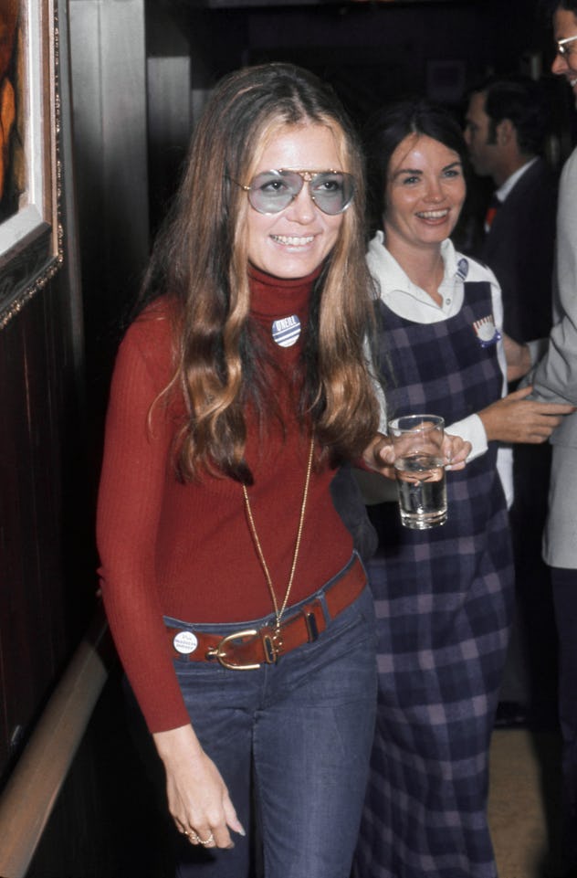 22 Iconic '70s Outfits That Will Go Down In Fashion History