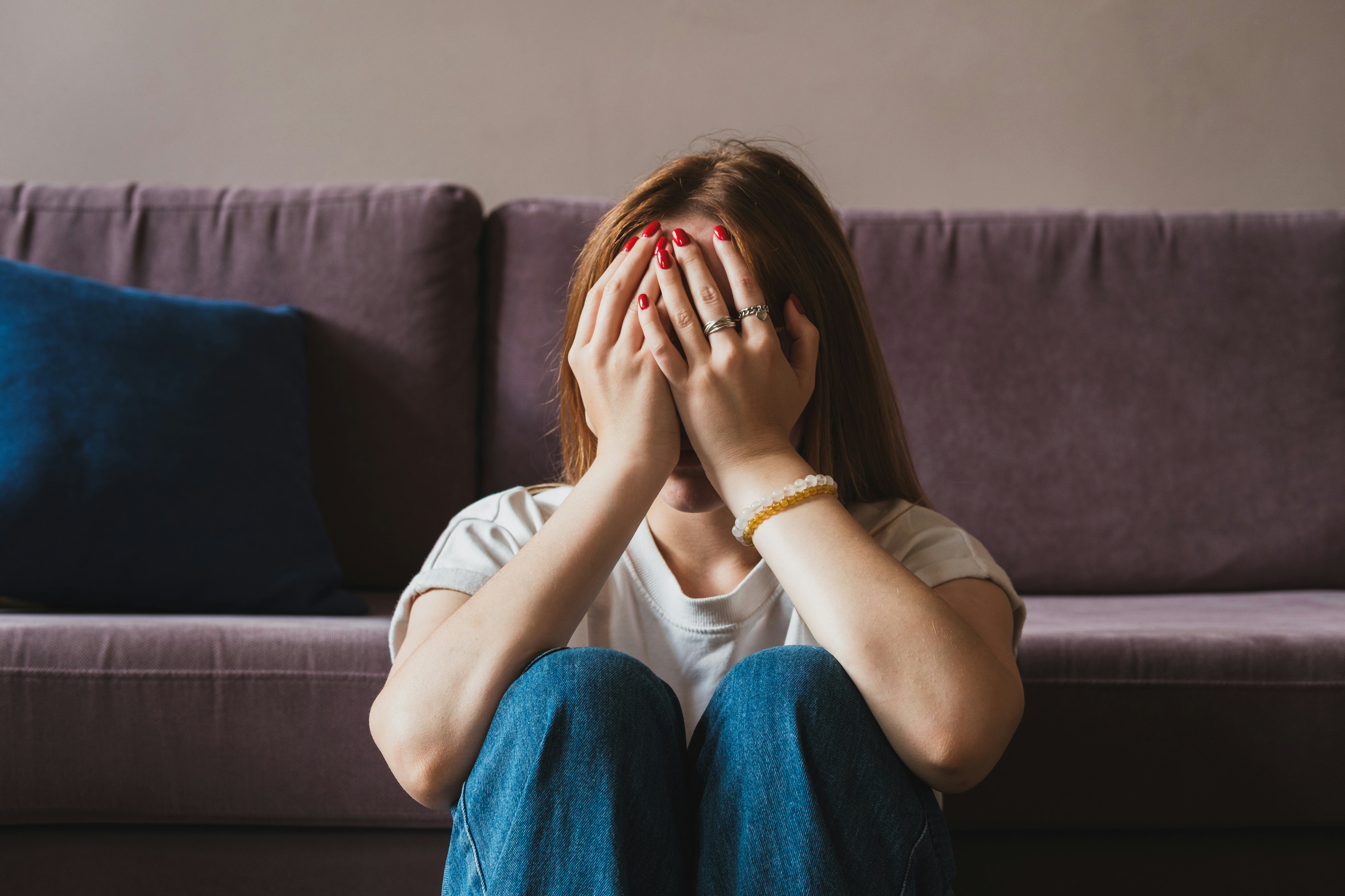 9 Signs That You’re An Overly Critical Person & How To Fix The Problem