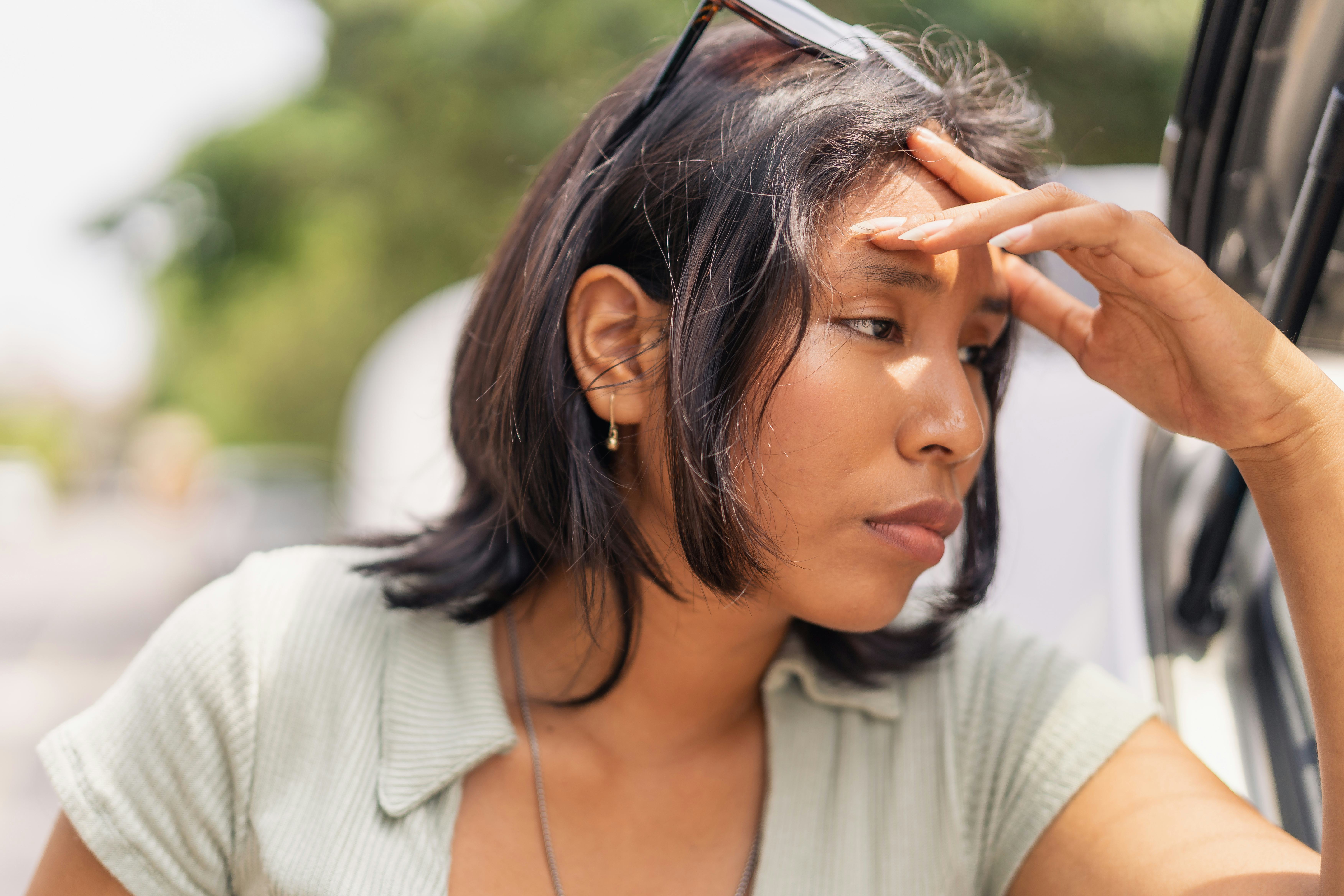 9 Signs That You’re An Overly Critical Person & How To Fix The Problem