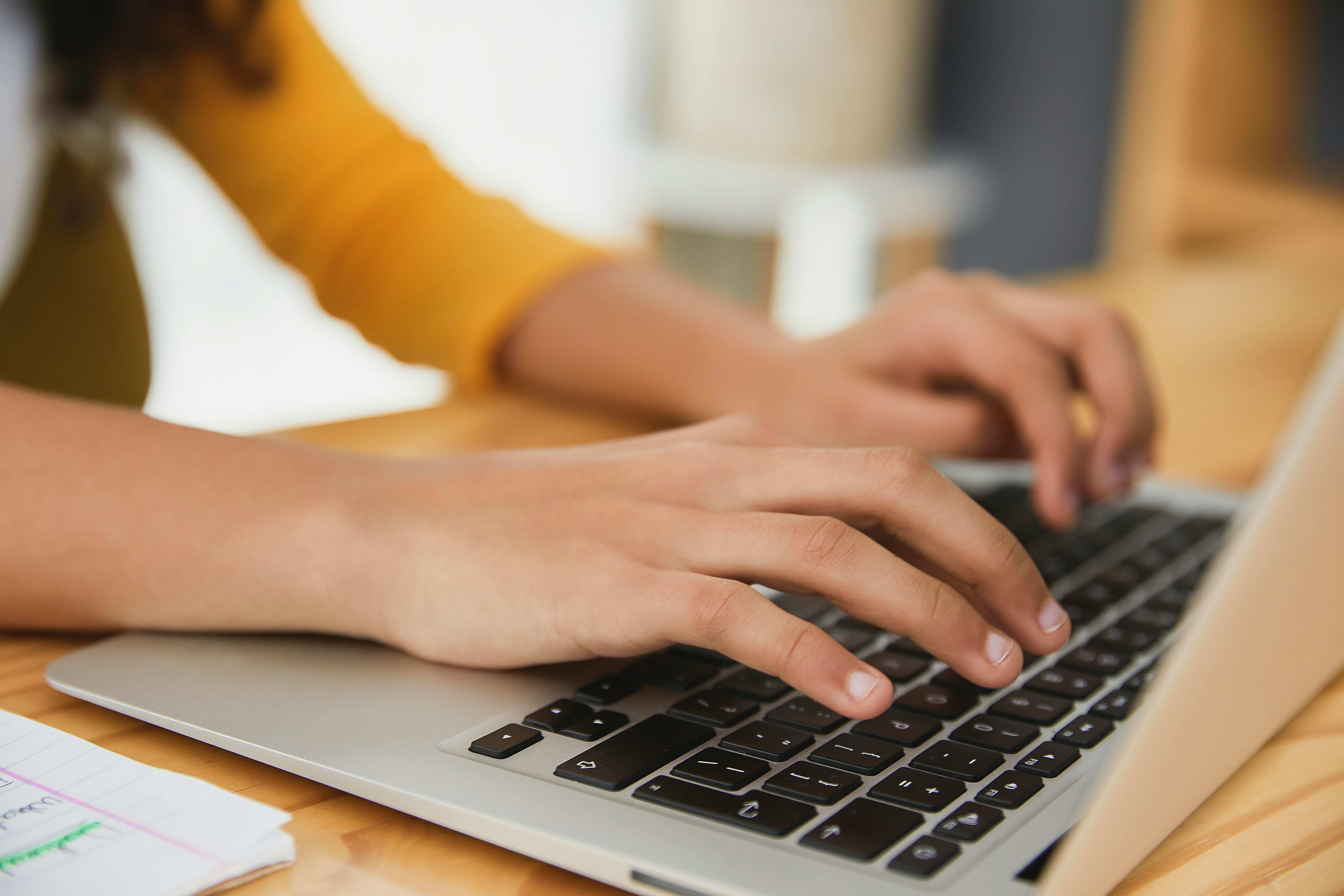 13 Tips For Cleaning & Organizing Your Laptop, Once & For All