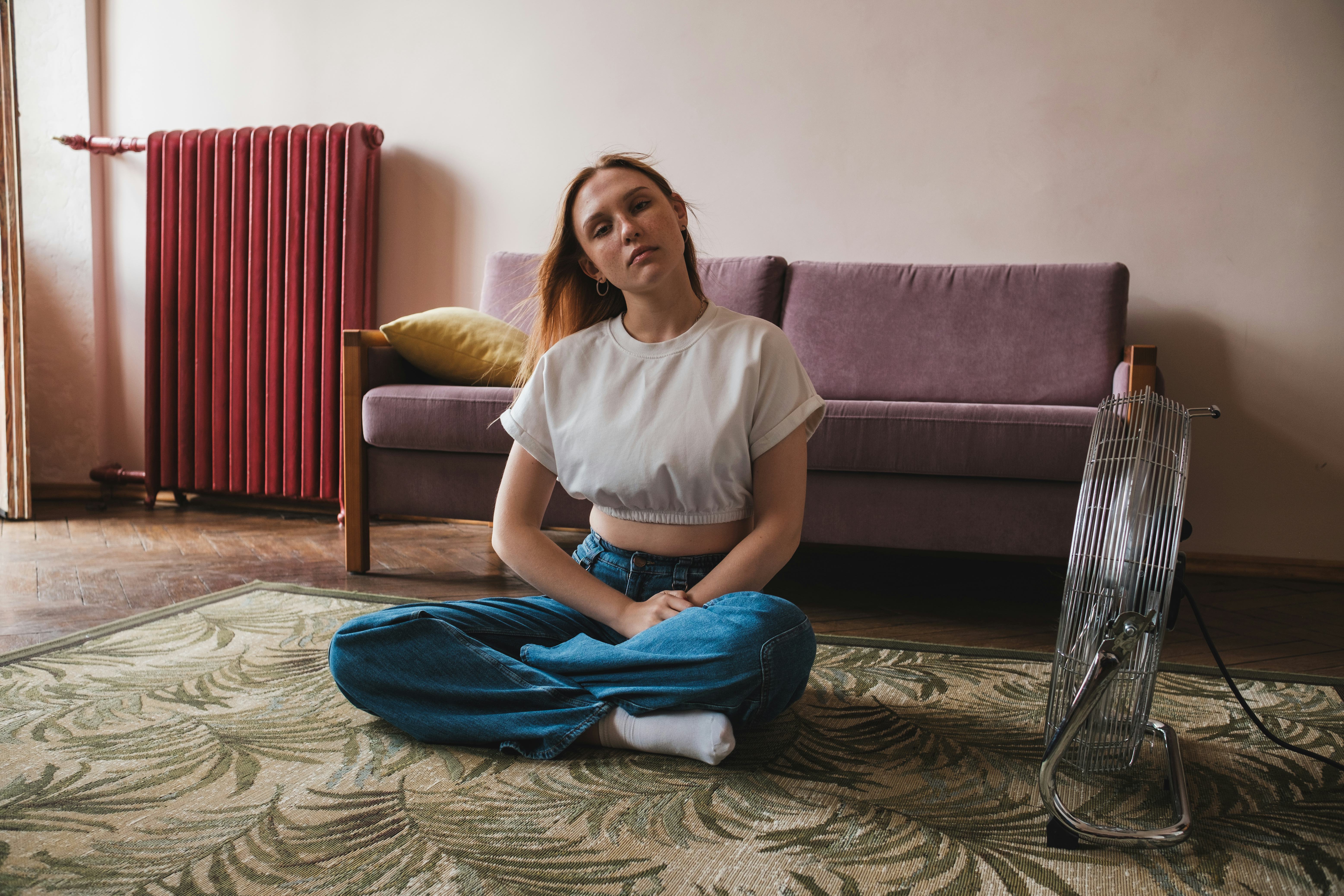 11 Signs Your Relationship Is Dragging You Down & Making You Unhappy