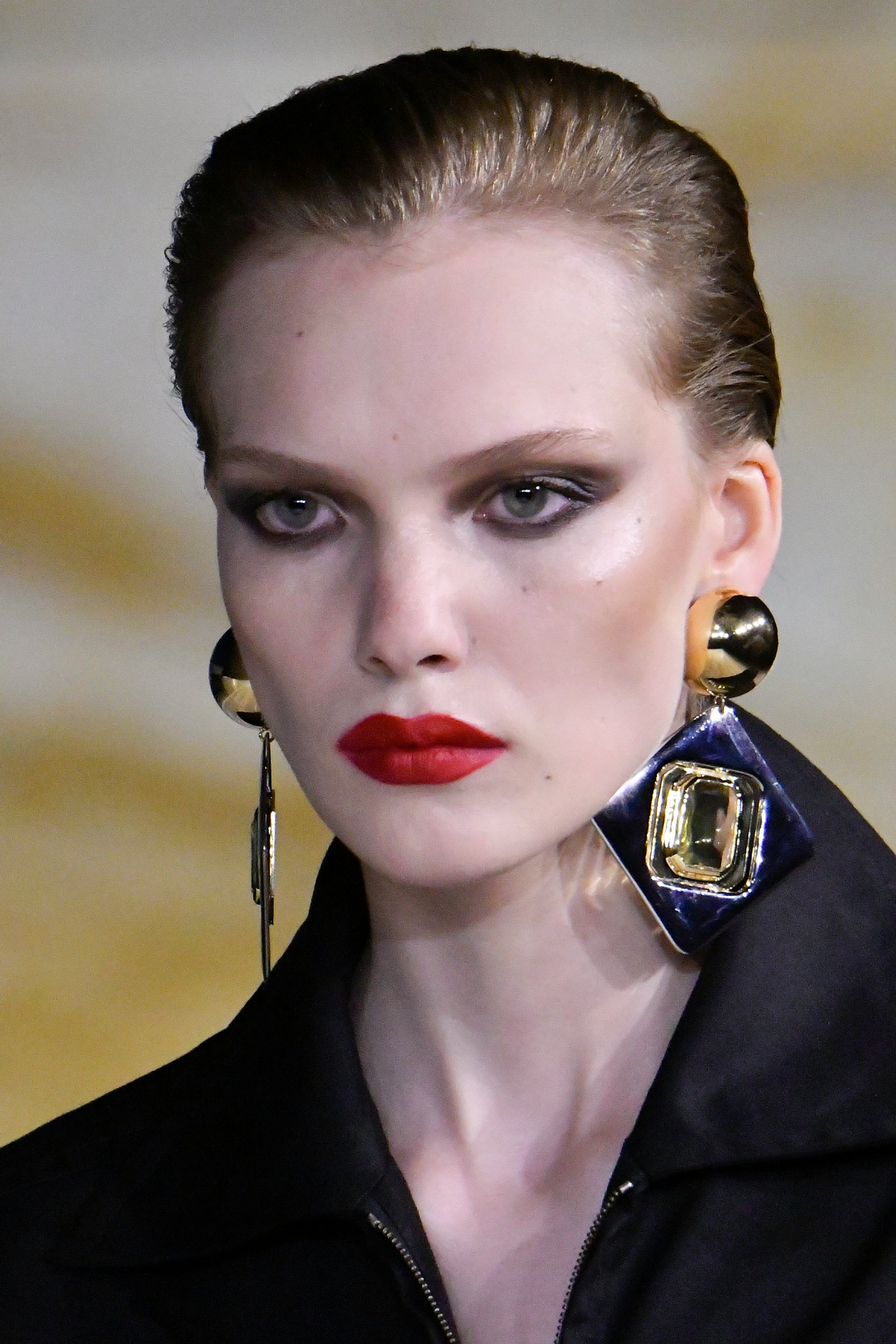 Festive Statement Lips Are Paris Fashion Week Spring/Summer 2024's Most ...