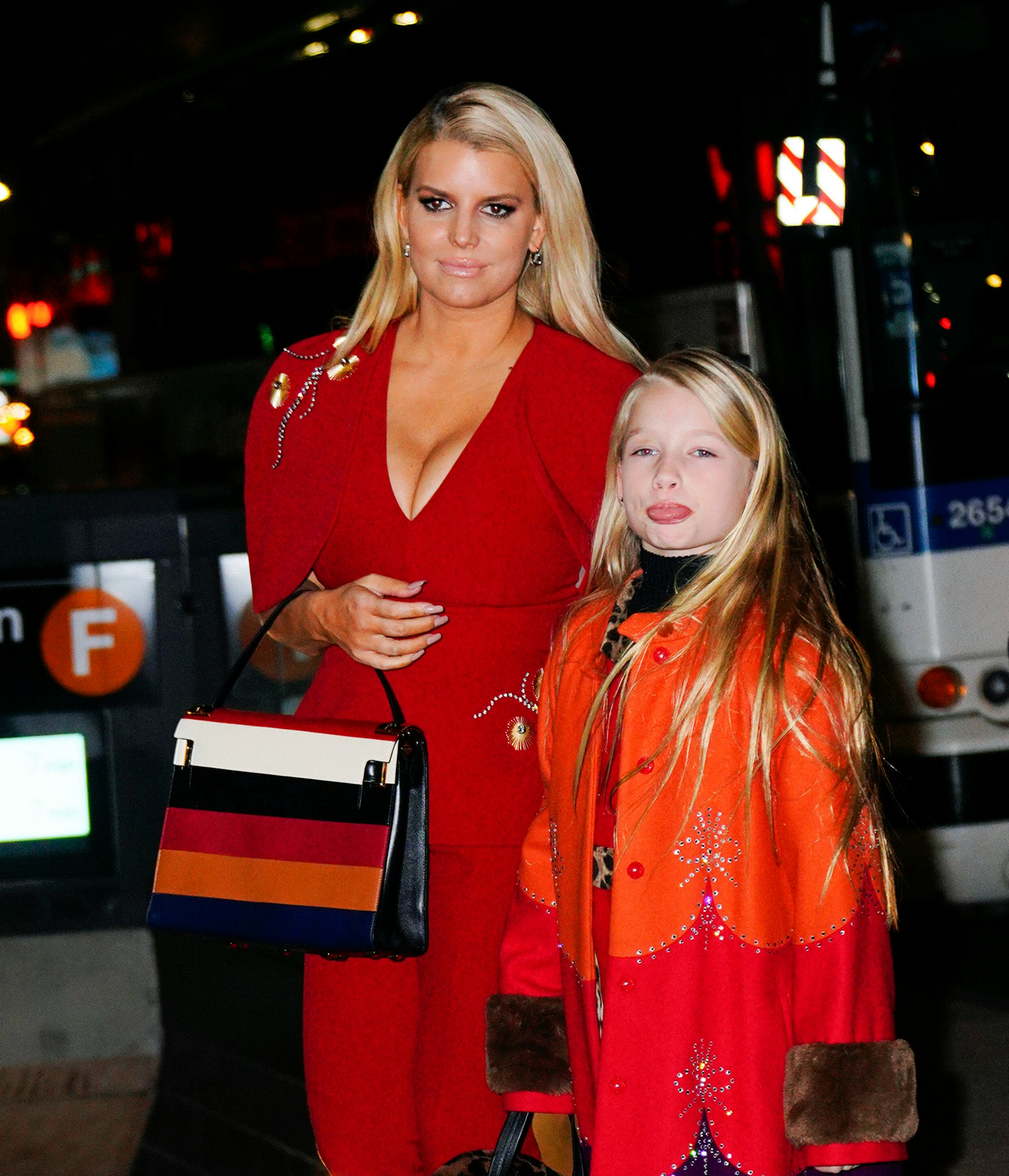 Jessica Simpson Jokes About Chicken Of The Sea Gaffe In New Tuna Ad