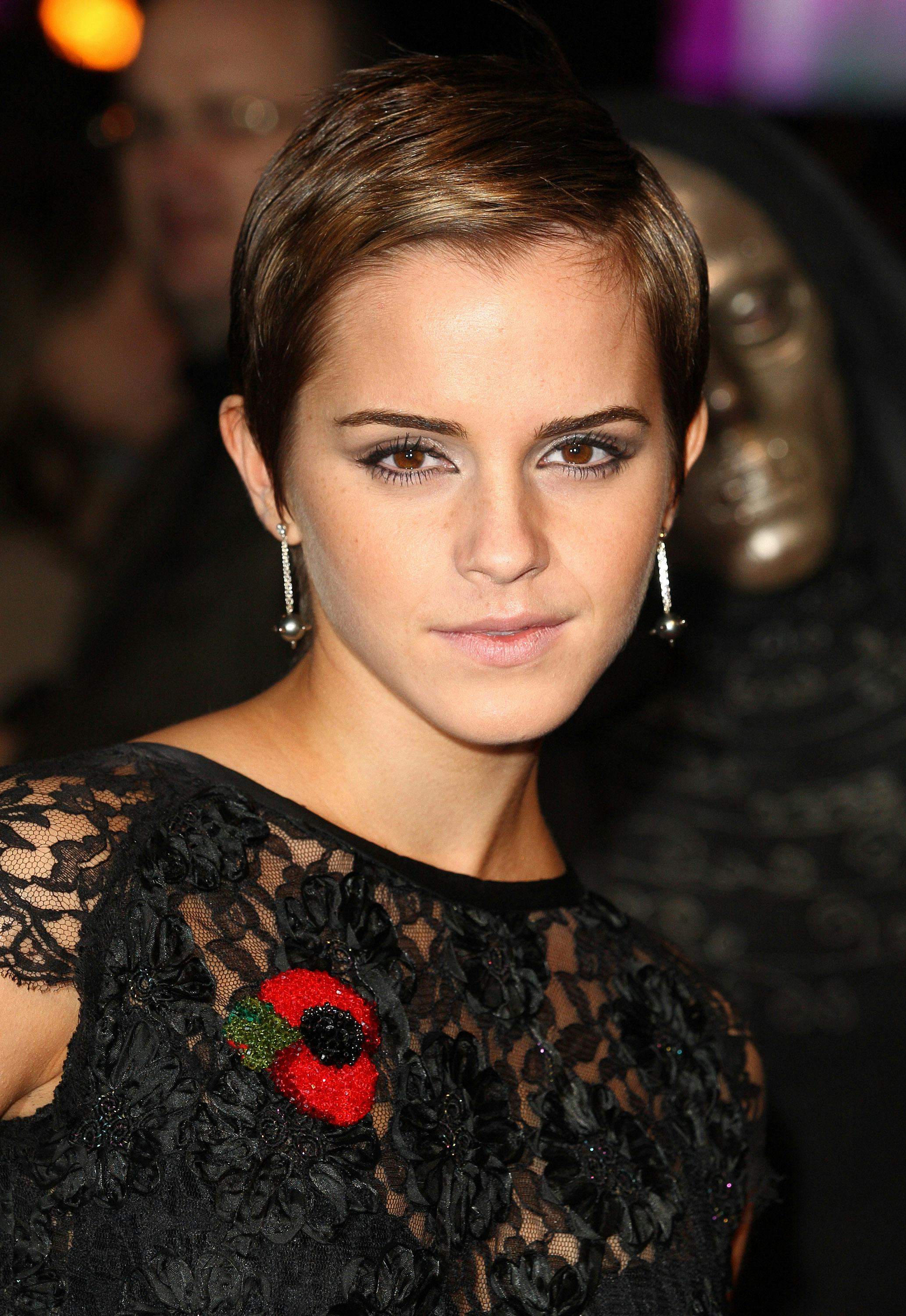 Emma Watson's Pixie Cut Is Back For 2024, But Not Without Retro Flair