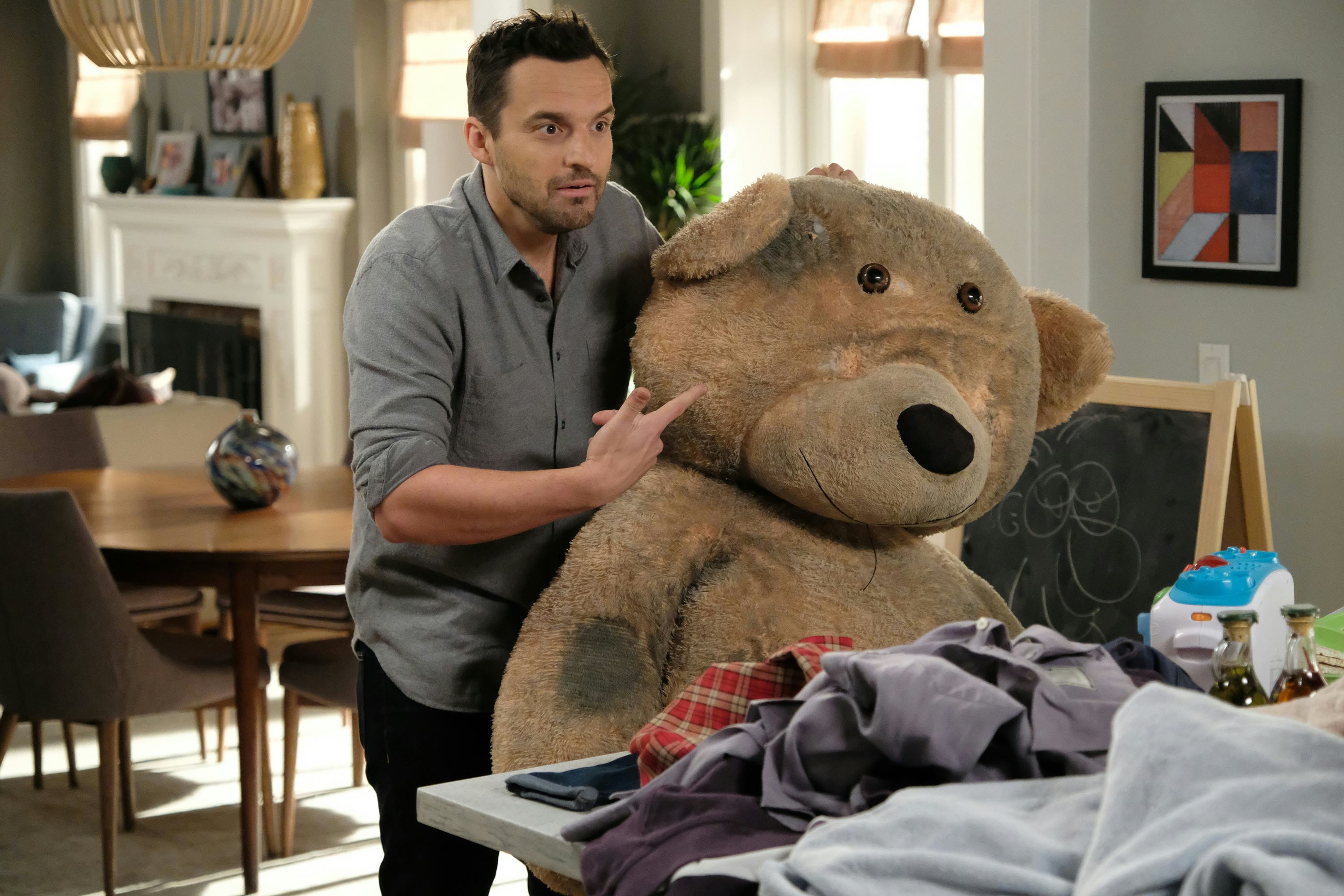 Jake Johnson Says 'New Girl' "Fell Off A Cliff" At One Point