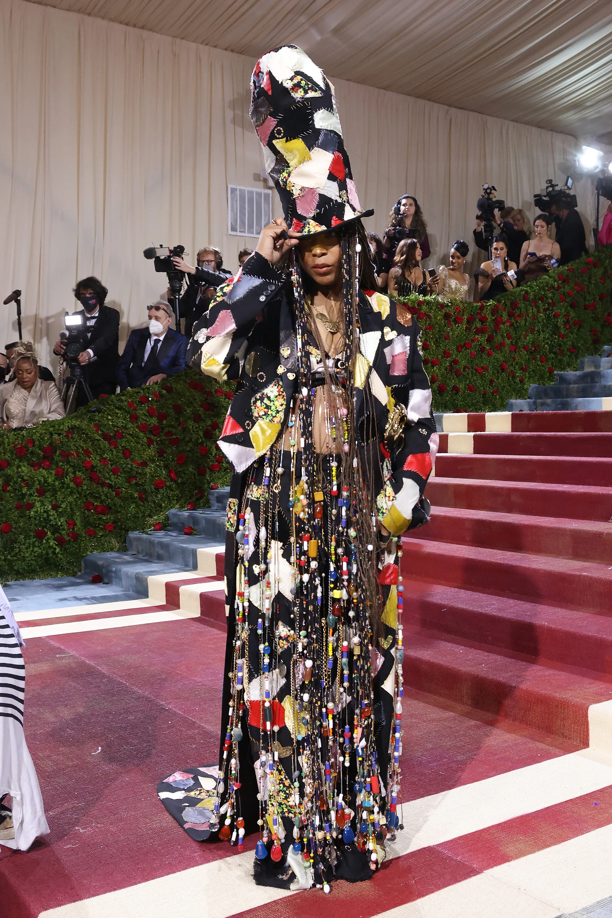 Erykah Badu's Best Red Carpet Moments Prove She's a True "Fashion Icon"