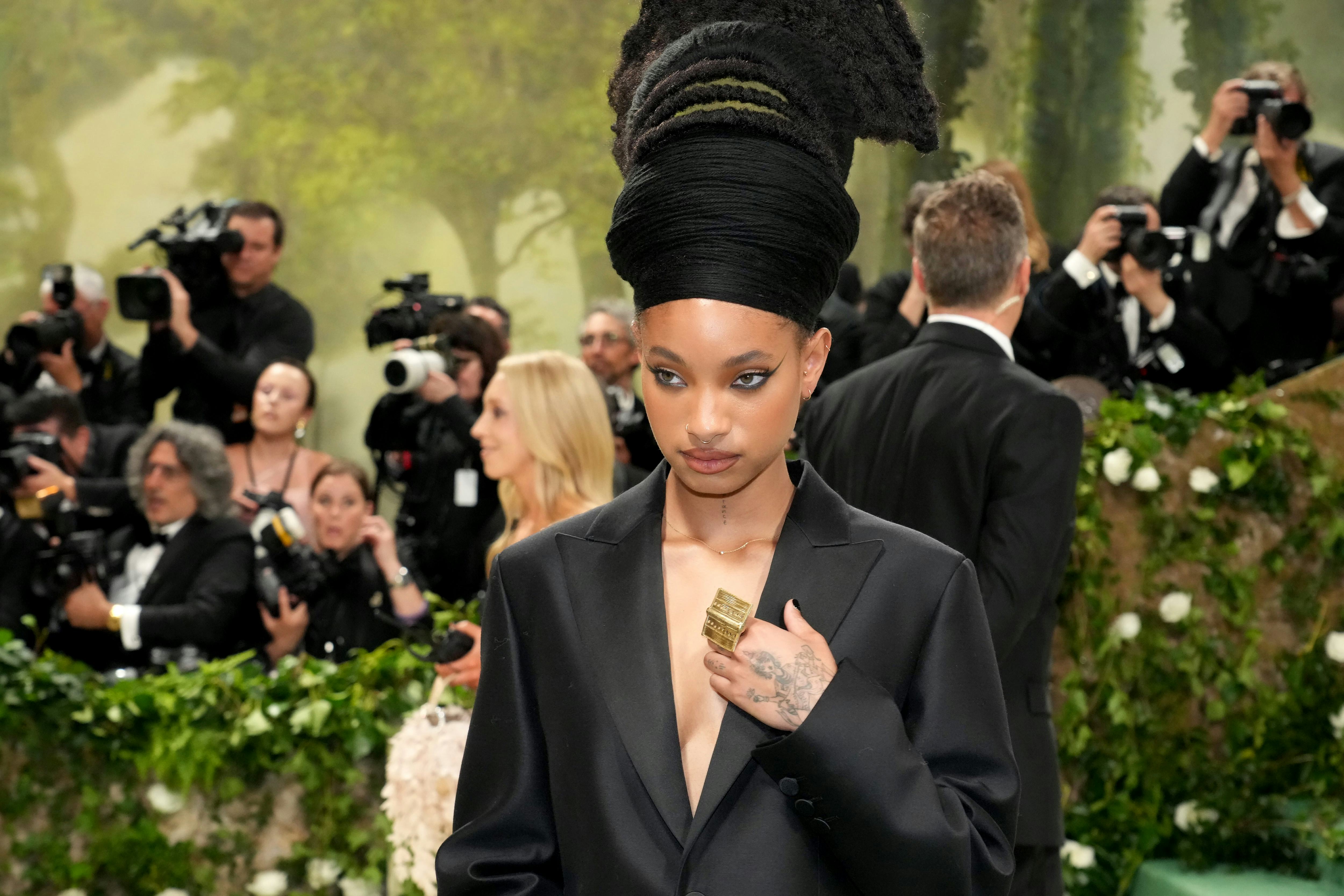 Willow Smith’s Red Carpet Style: From Rock Star Teen to High-Fashion Muse