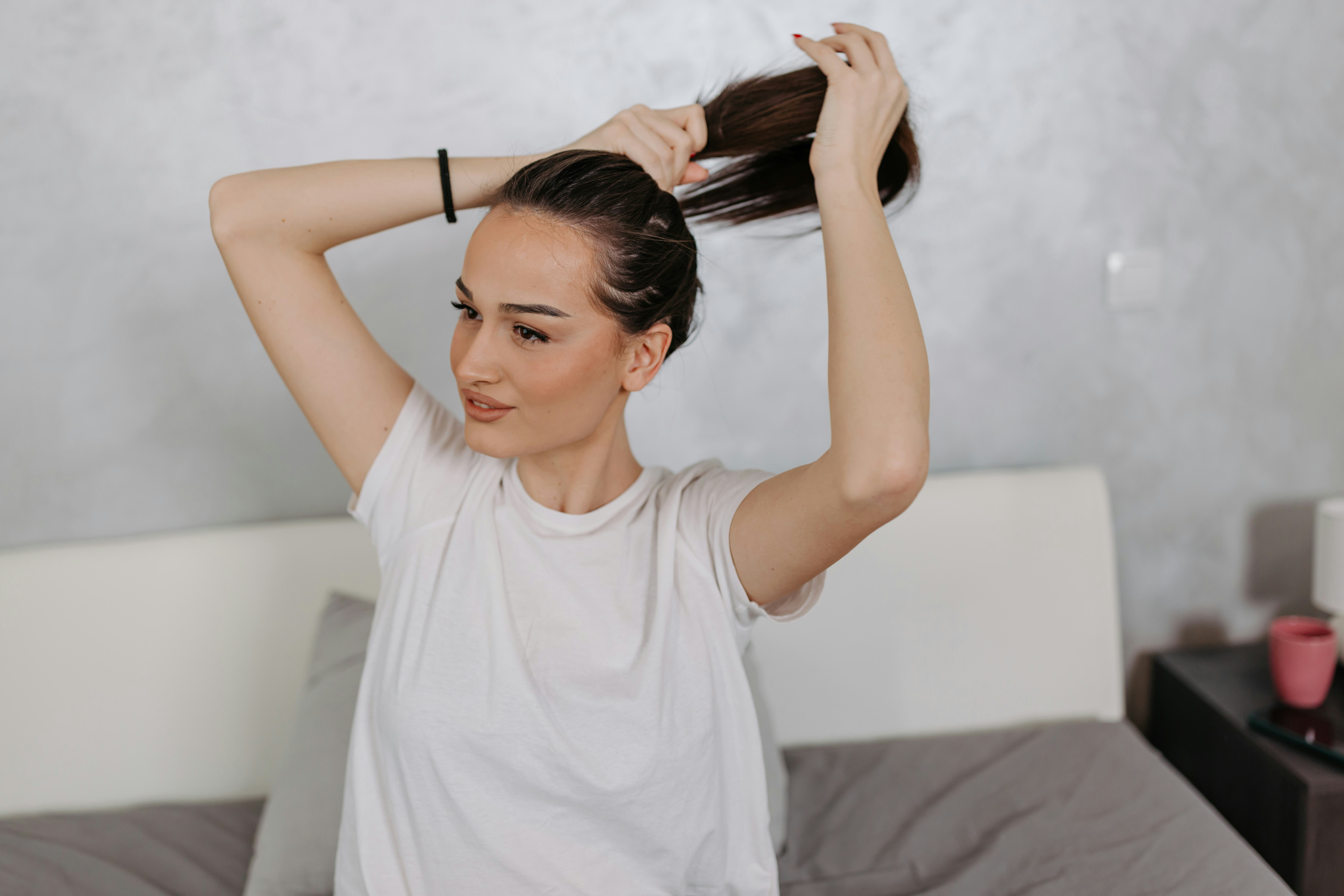 The Best Hairstyle To Hide Dandruff & Keep Pesky Flakes Under Control