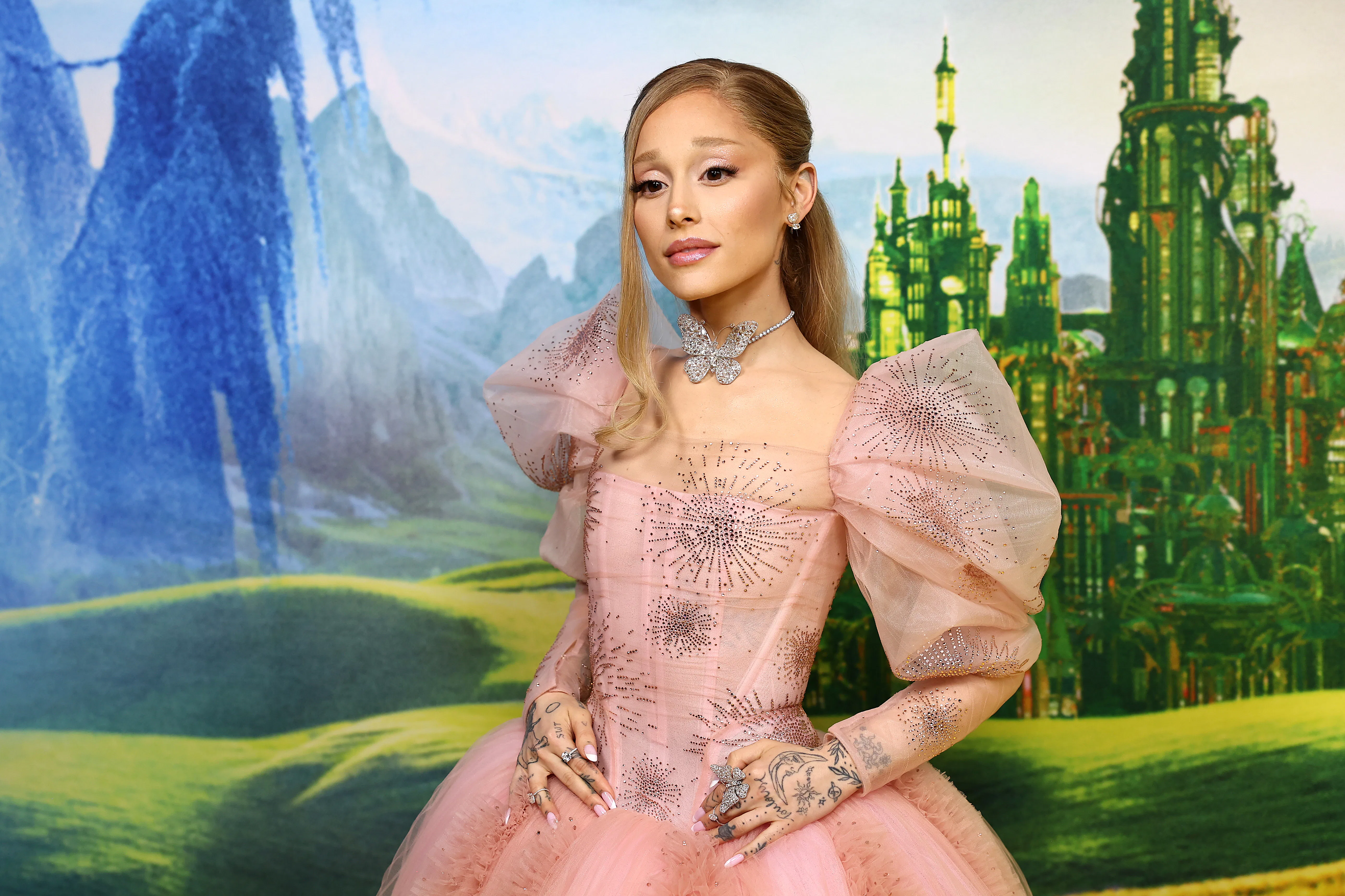 Ariana Grande’s Best Red Carpet Looks Helped Make Her ‘Popular’