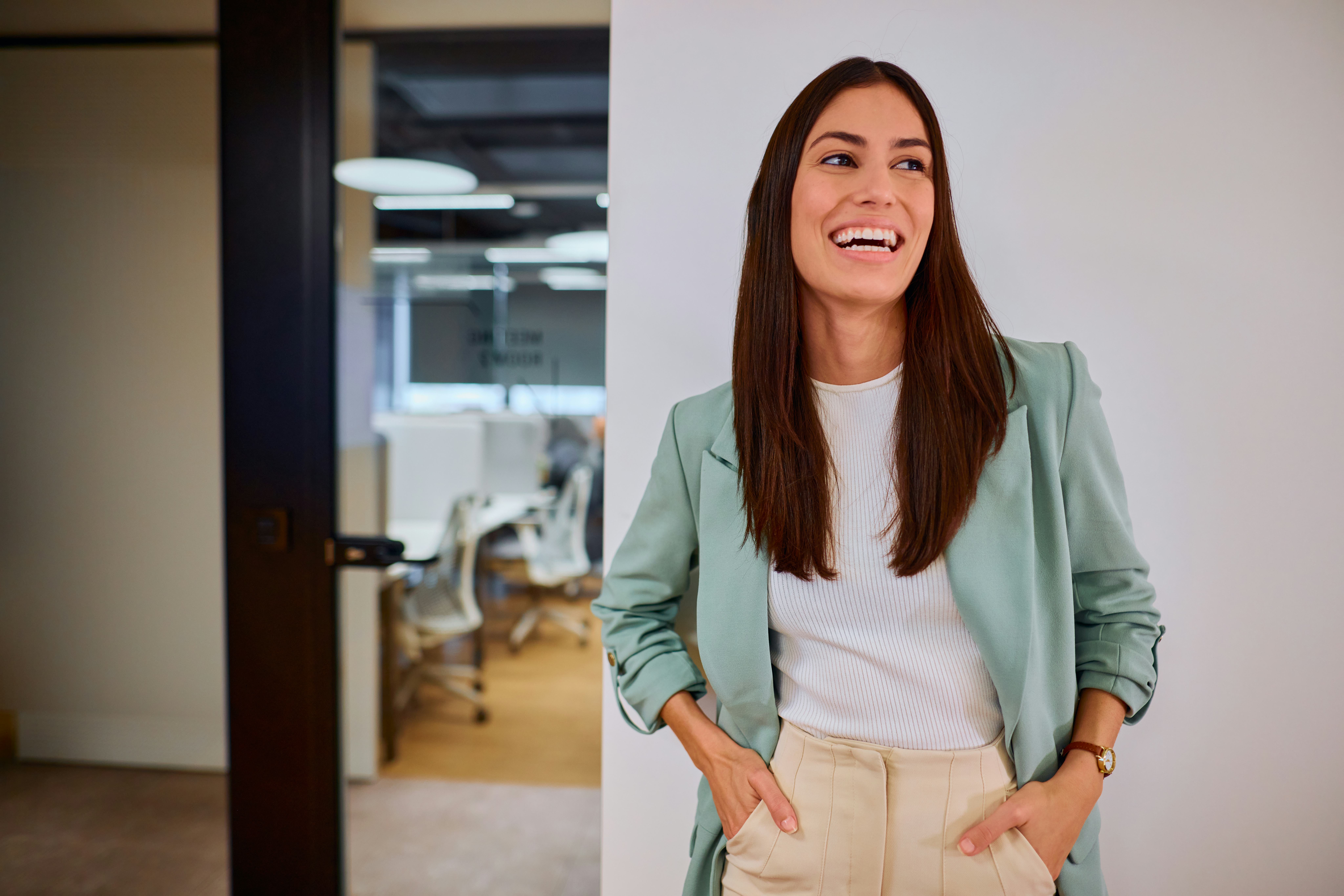 17 Things You Need For Your First Day At A New Job