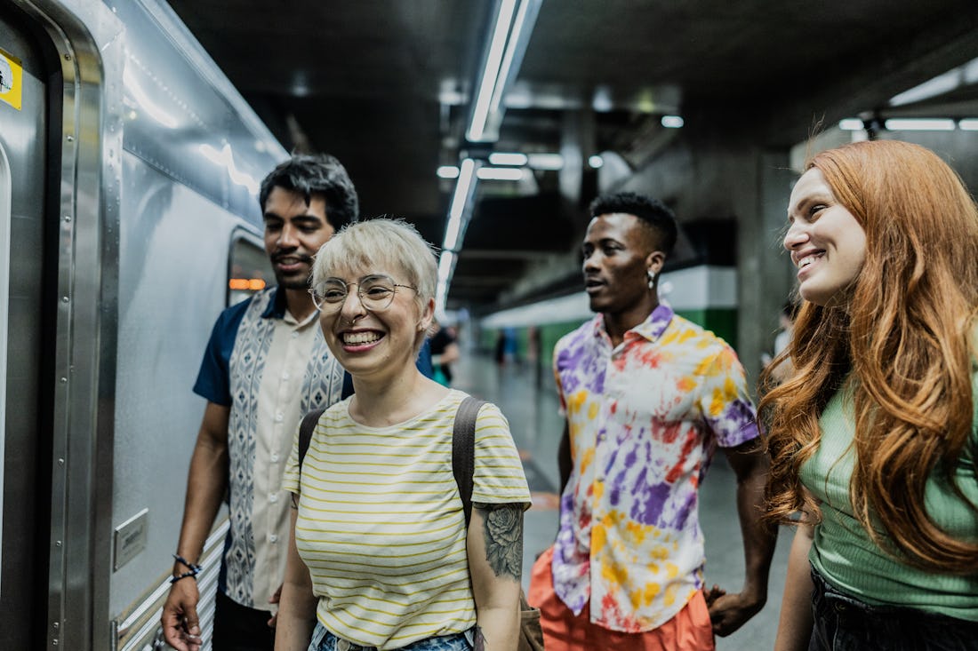 These 3 Zodiac Signs Have The Biggest Friend Groups