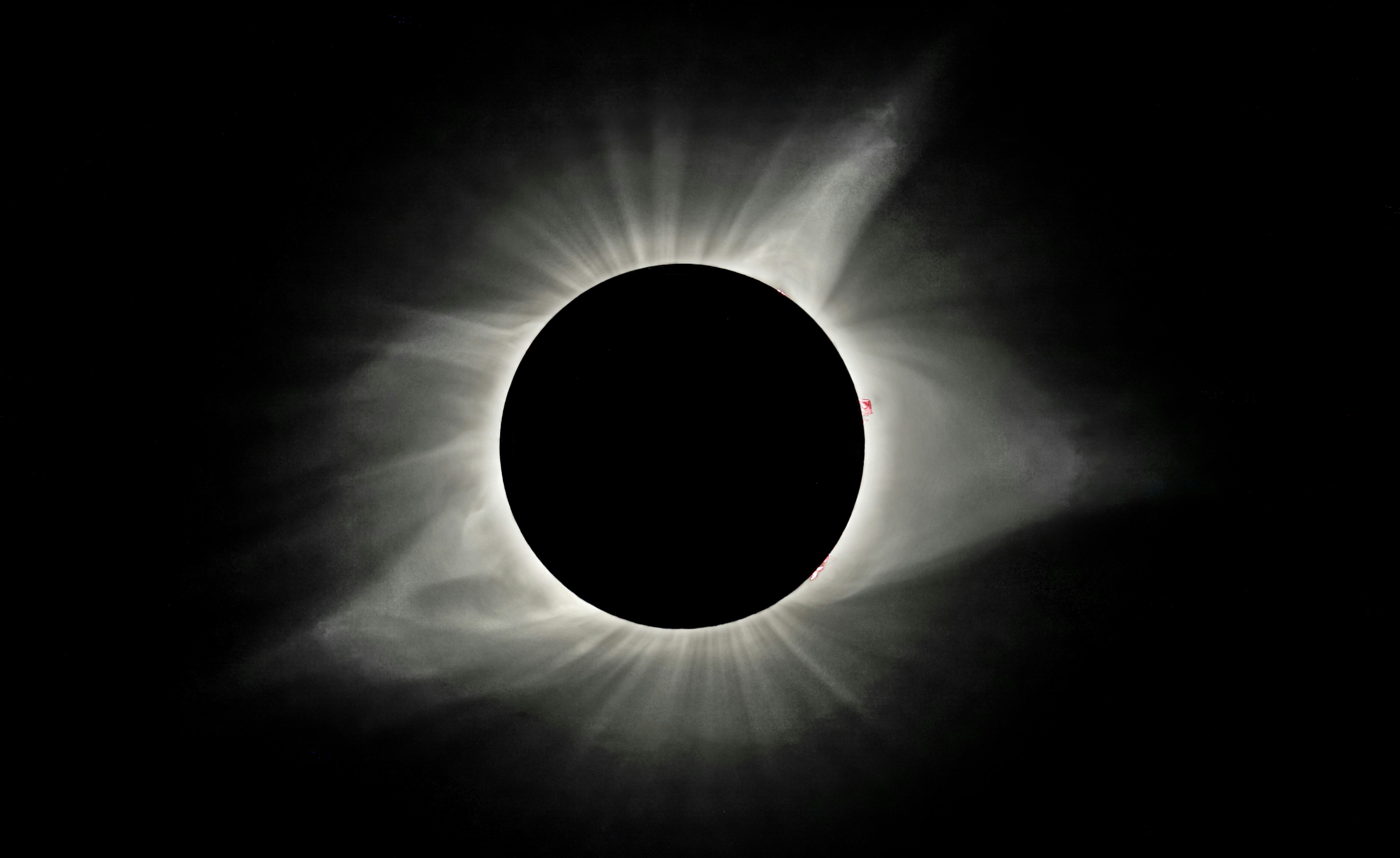 105 Years Ago, This Astrophysicist Used a Solar Eclipse to Prove ...