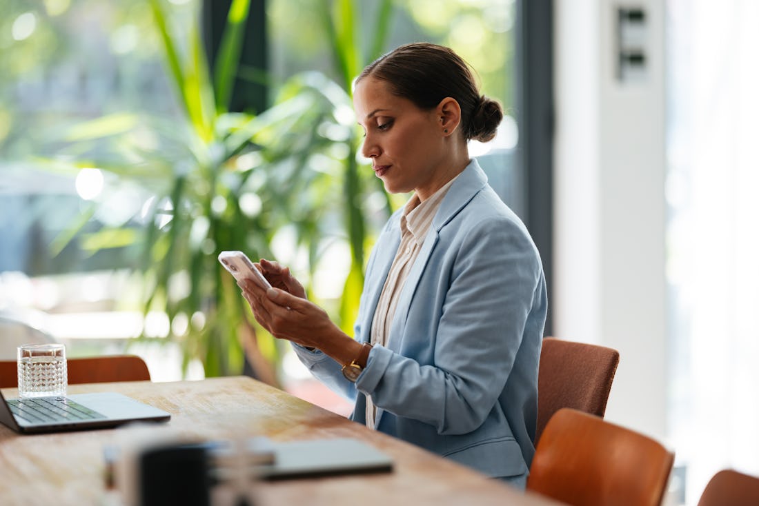 The 3 Zodiac Signs Who Stalk Their Ex On Venmo