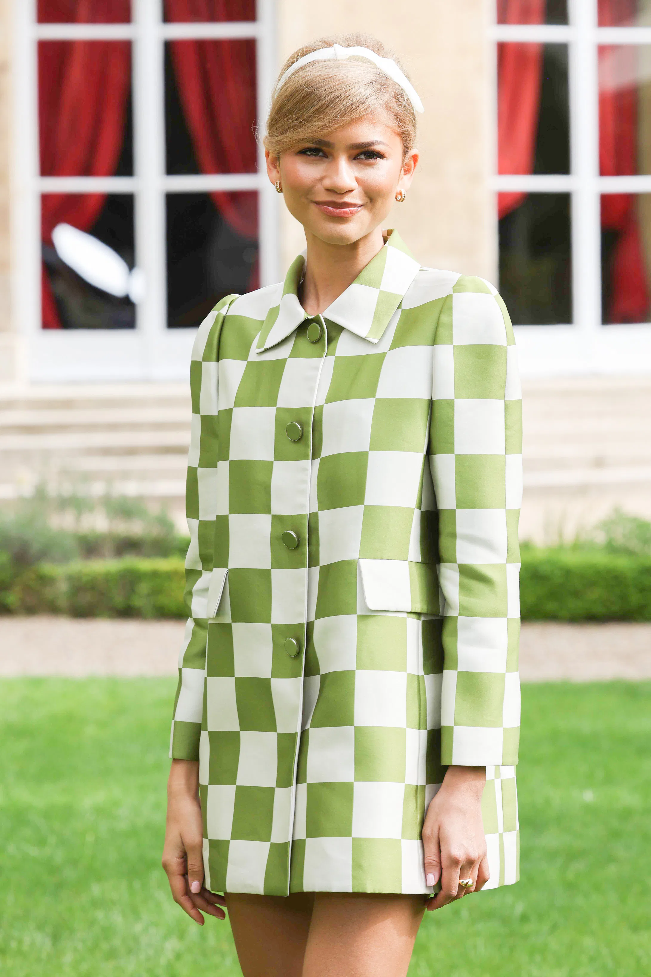 12 Celebs Wearing Green In 2024, The Year's Most Popular Color