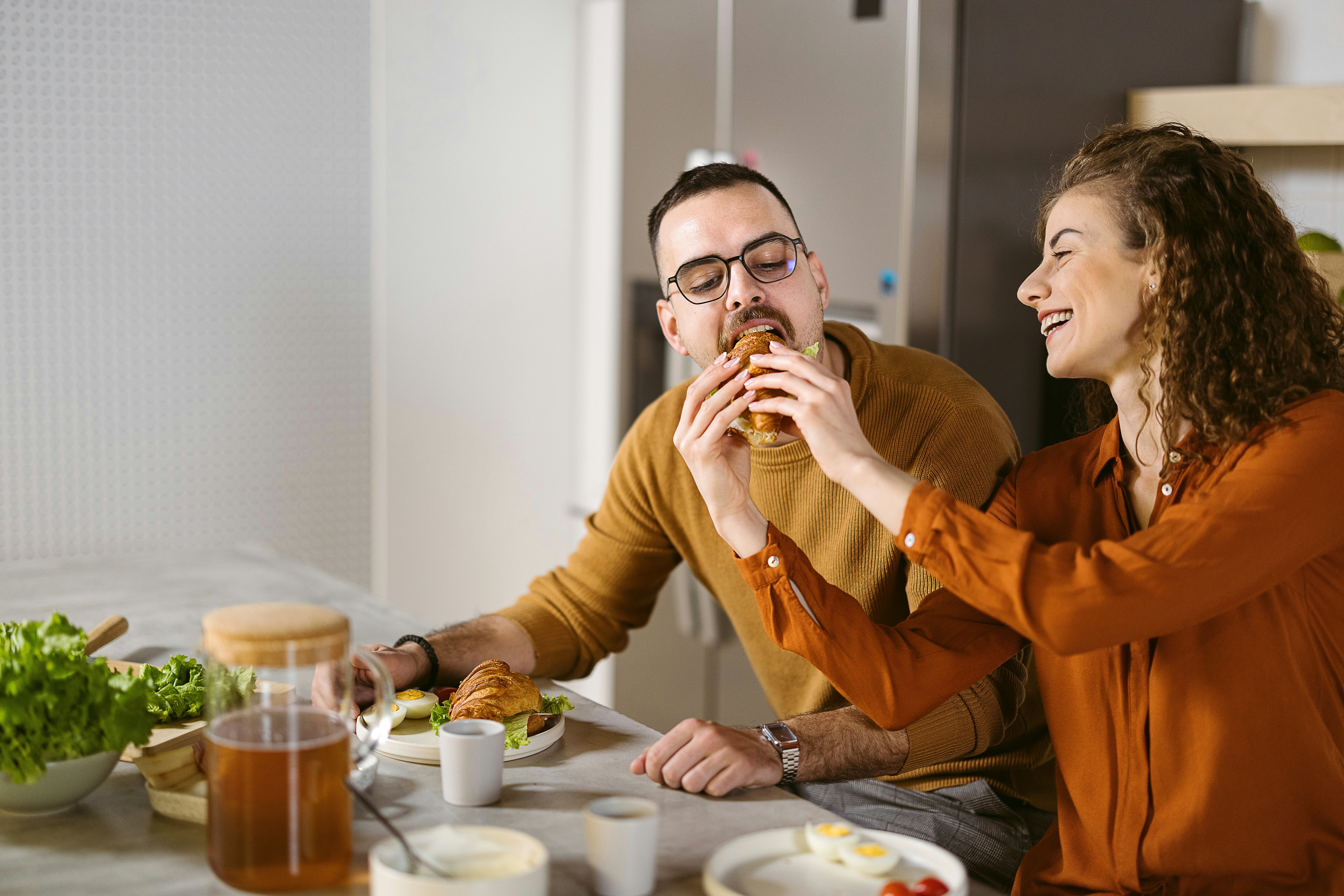 50 Questions To Ask Your Partner To Make Sure You're On The Same Page