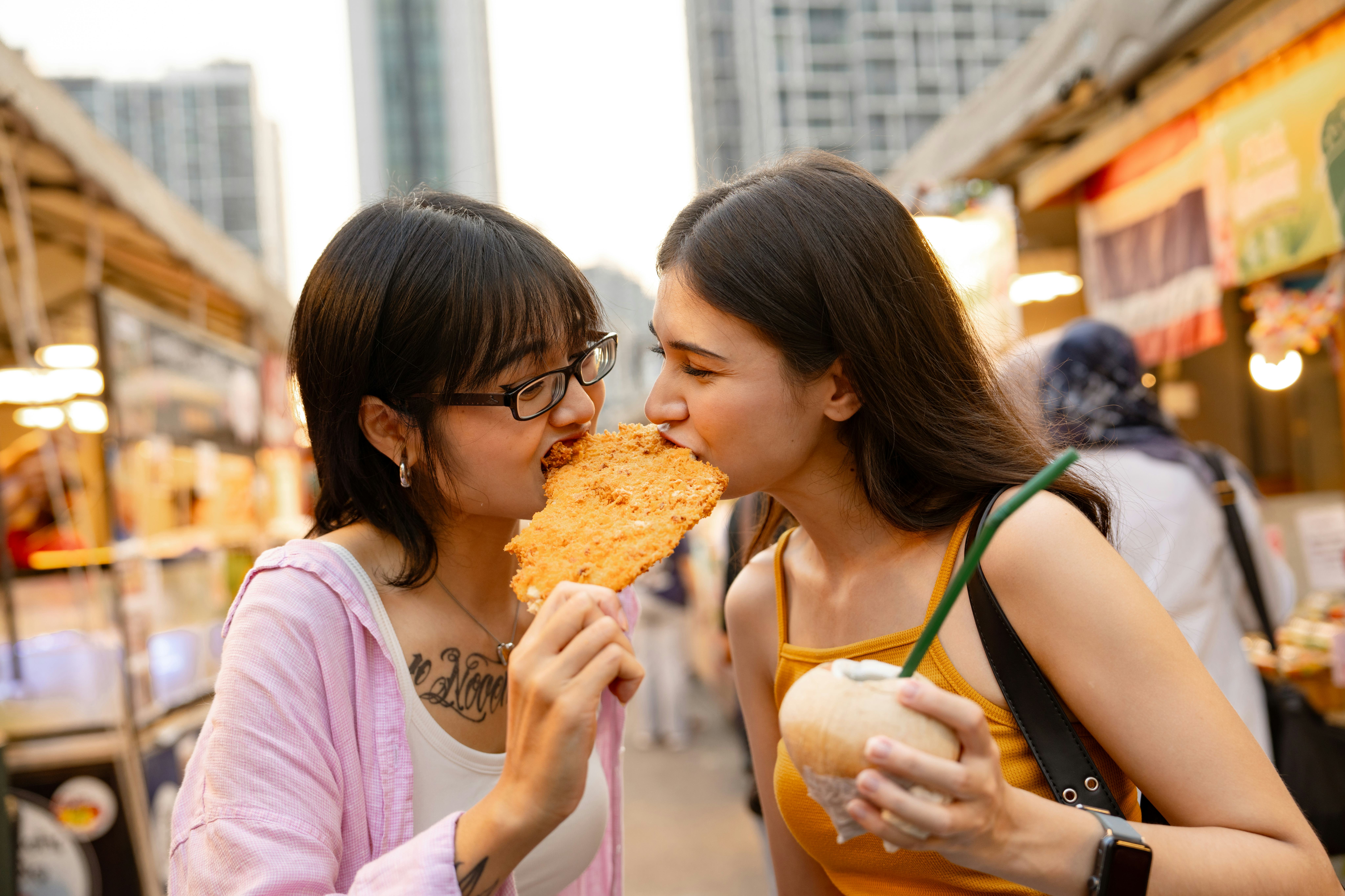 50 Questions To Ask Your Partner To Make Sure You're On The Same Page