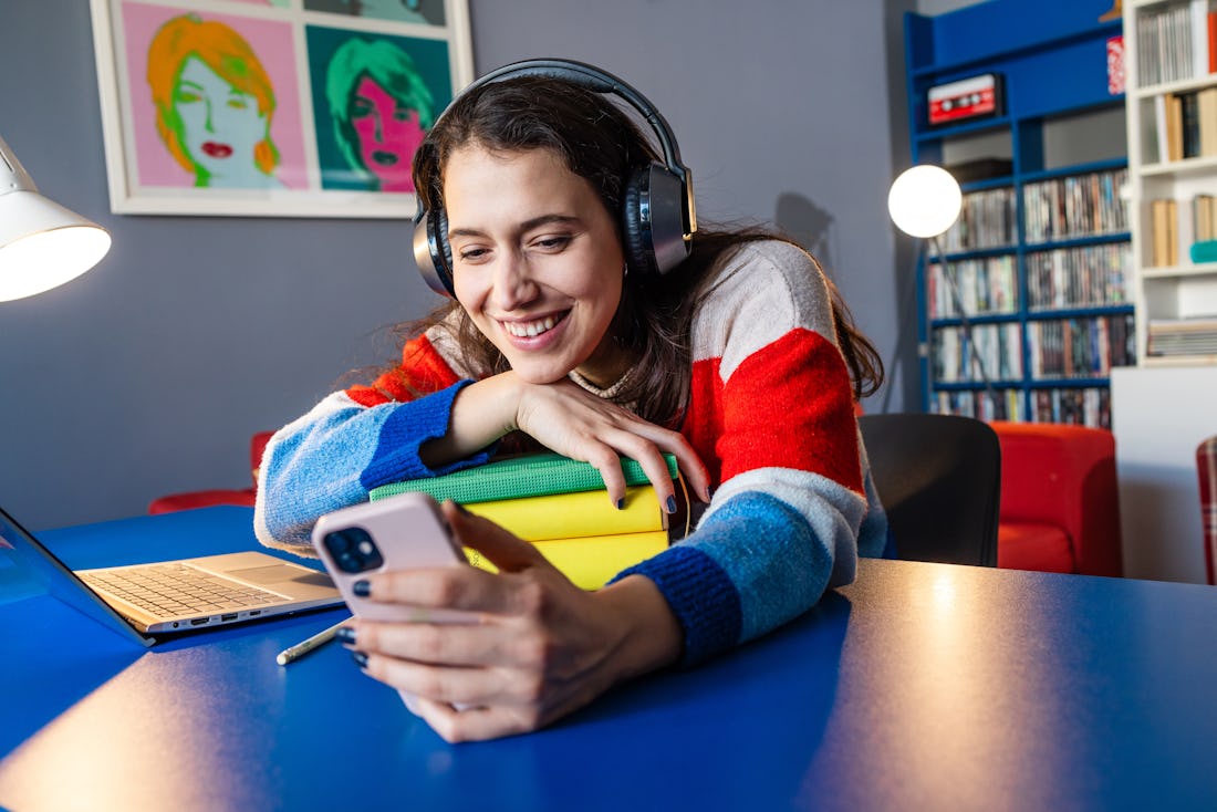 89 Good Tinder Bios That Will Help You Get More Matches In 2024