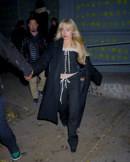 Sabrina Carpenter's Best Outfits Include Spicy Cut-Outs & Bra Tops