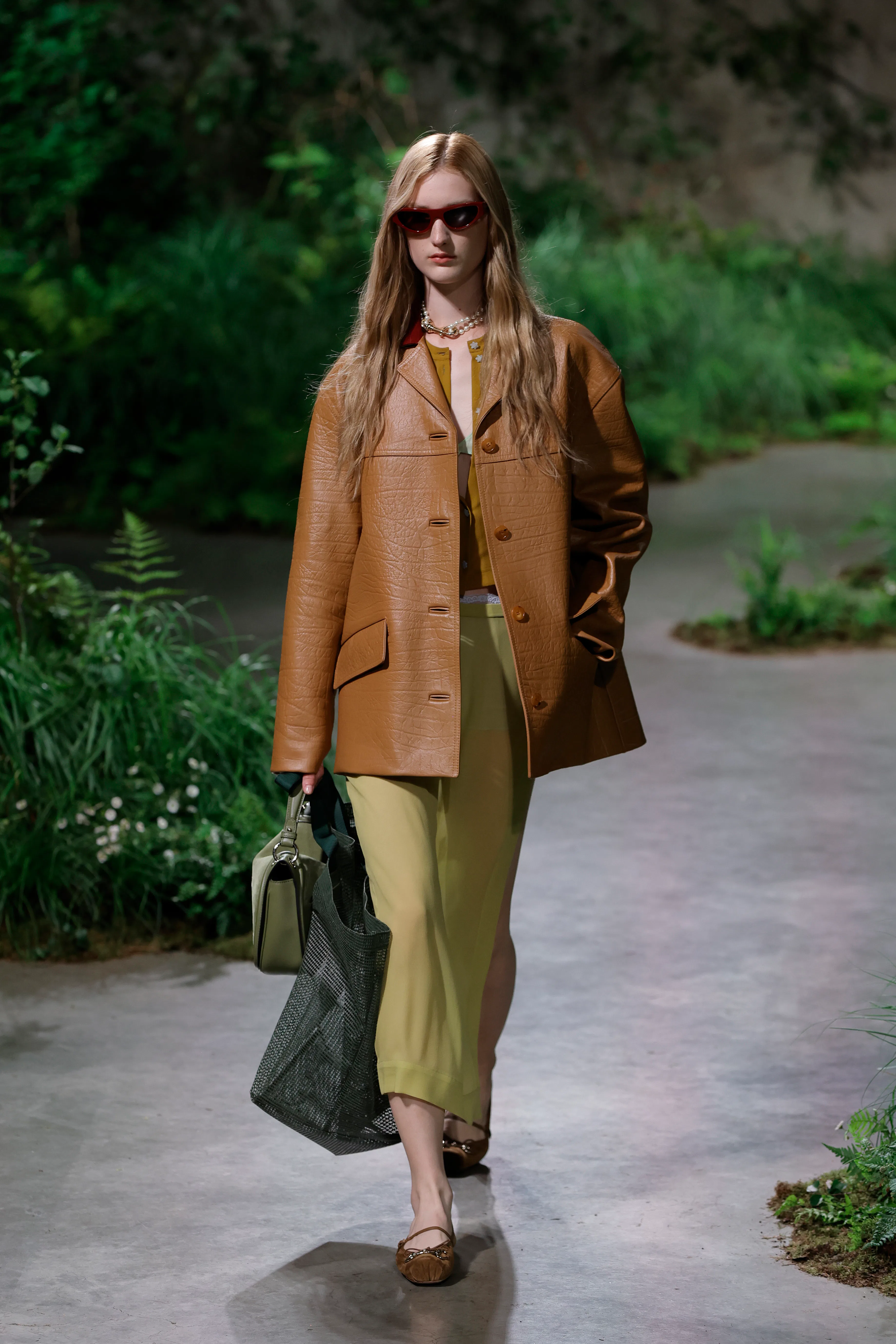 Gucci's 2025 Cruise Show Channeled London's Storied & Multifaceted History