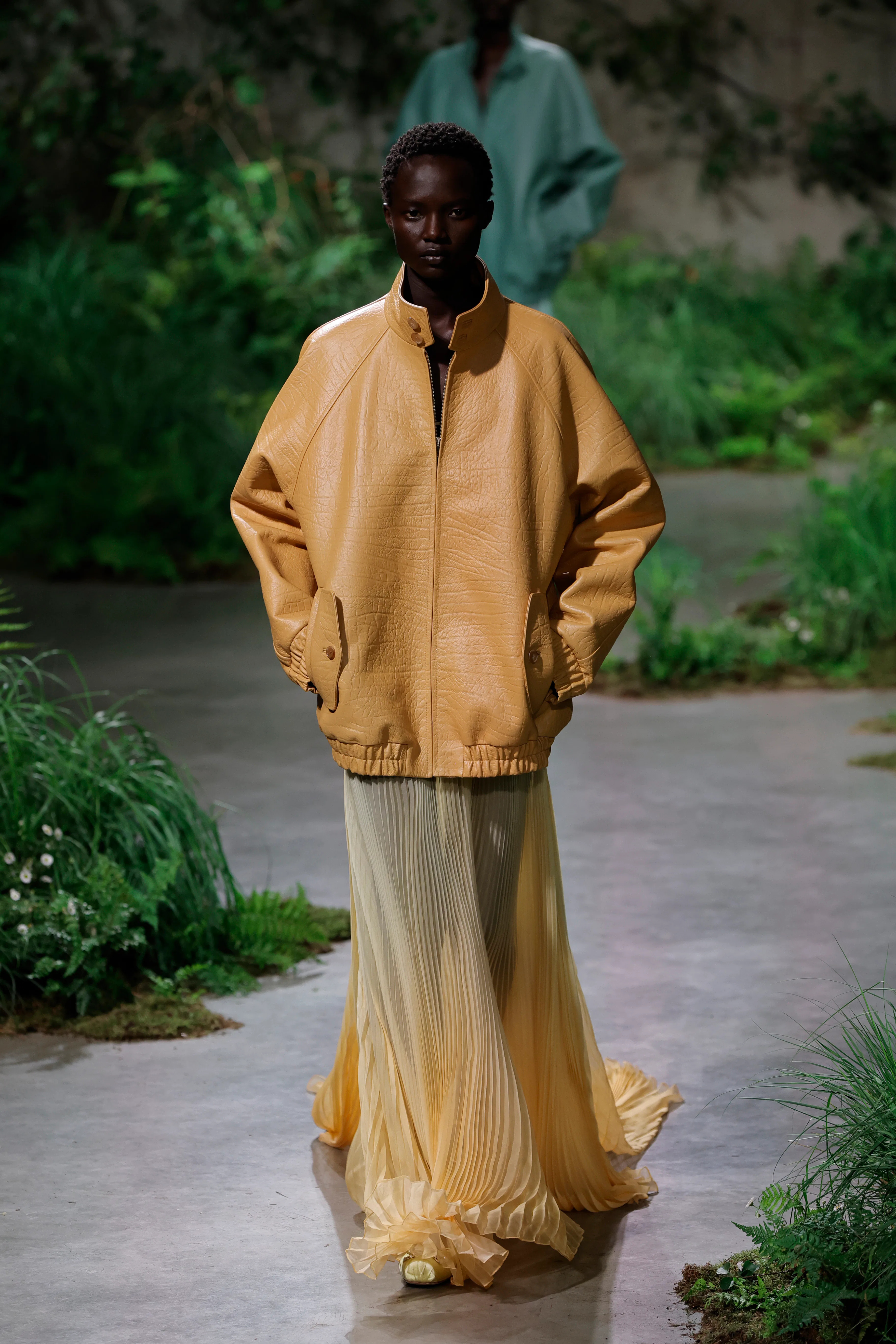 Gucci's 2025 Cruise Show Channeled London's Storied & Multifaceted History