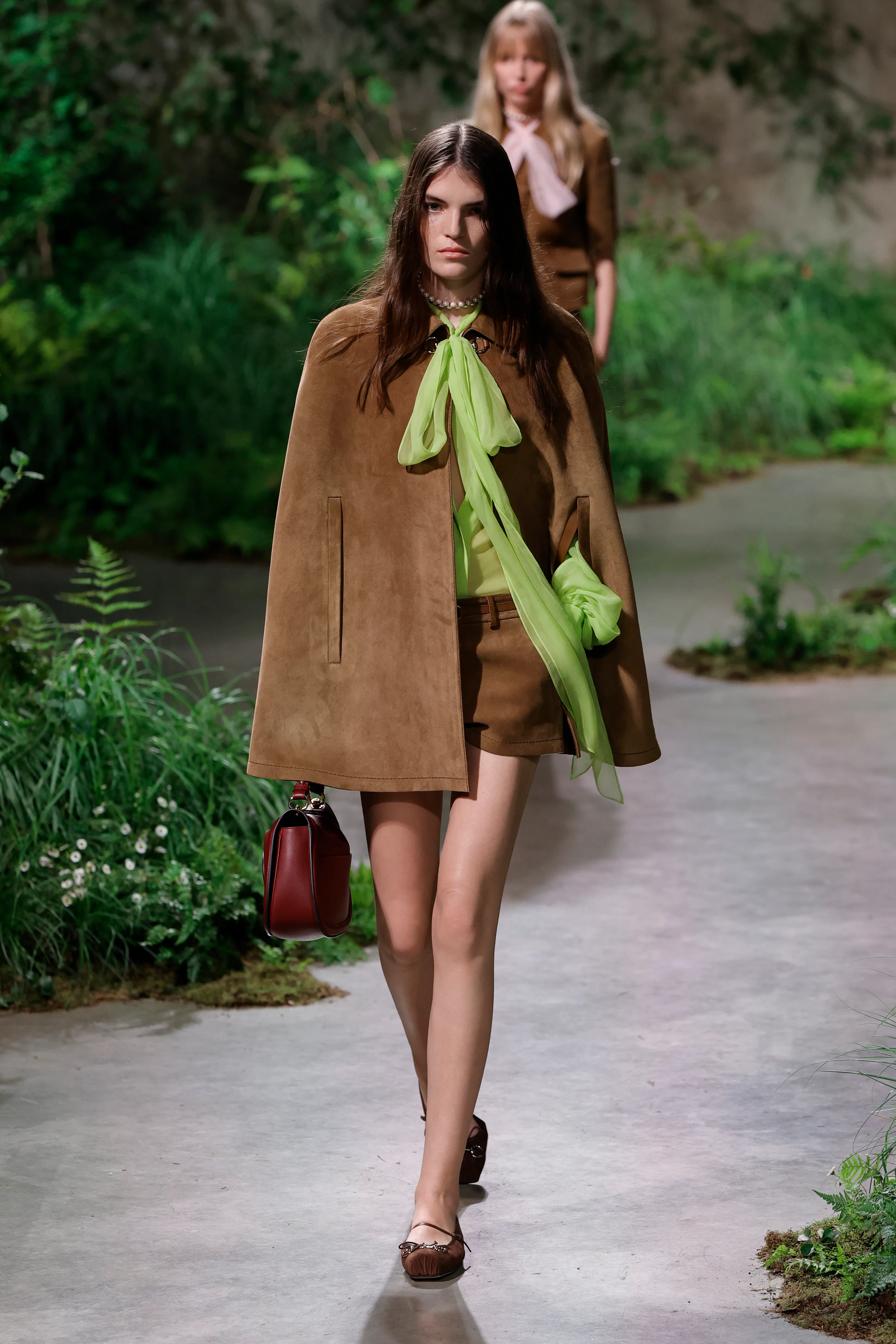 Gucci's 2025 Cruise Show Channeled London's Storied & Multifaceted History