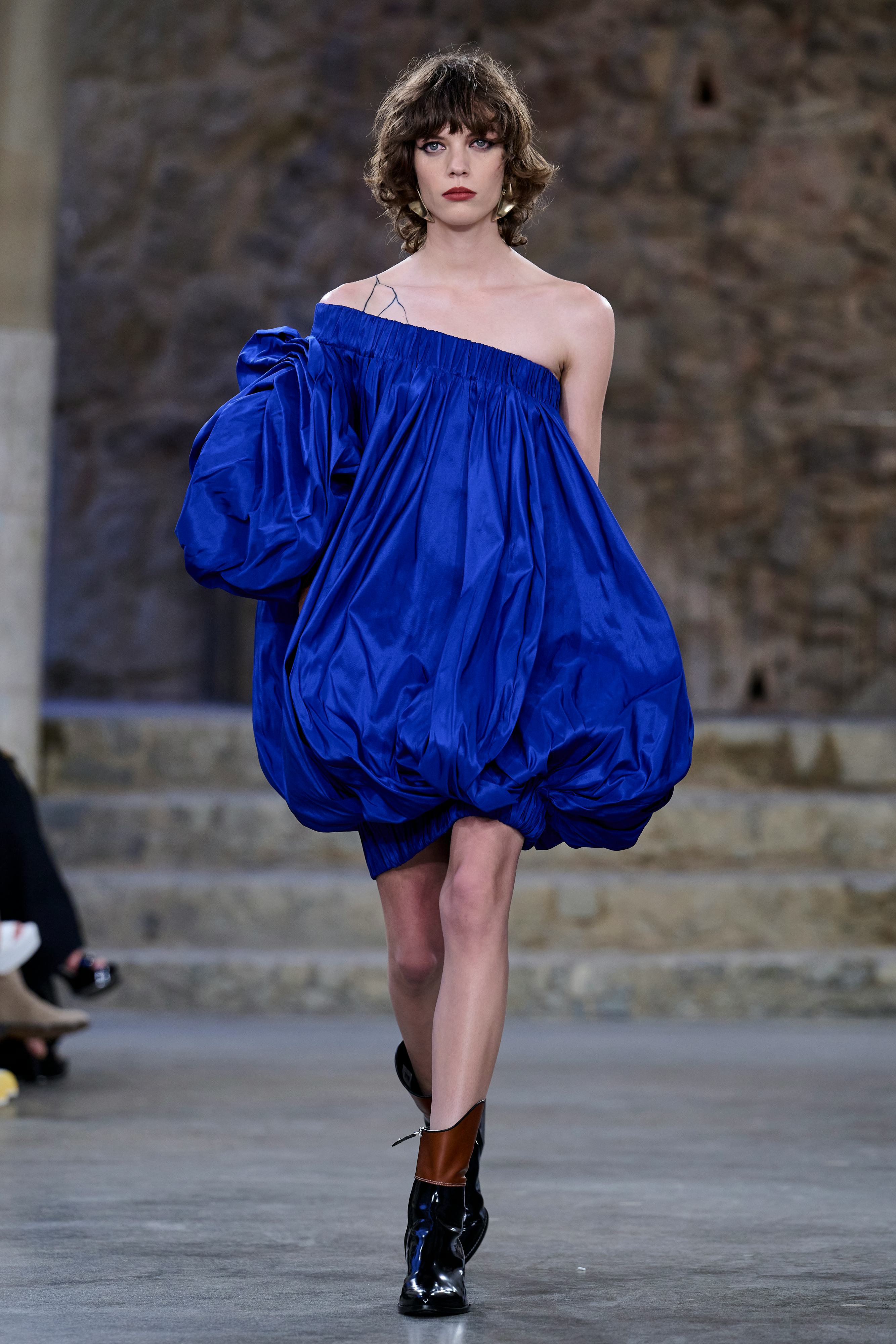 Louis Vuitton's Cruise 2025 Show Was Heavily Influenced By Its Spanish ...