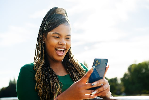 147 Corny Jokes Full Of Puns, Word Play, & Funny Riddles